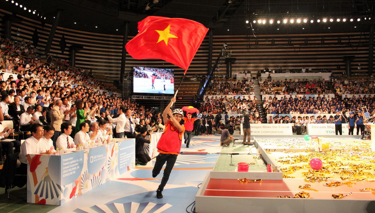 Robocon là cuộc chơi sinh viên hay là cuộc thi của trường? - Tuổi Trẻ ...