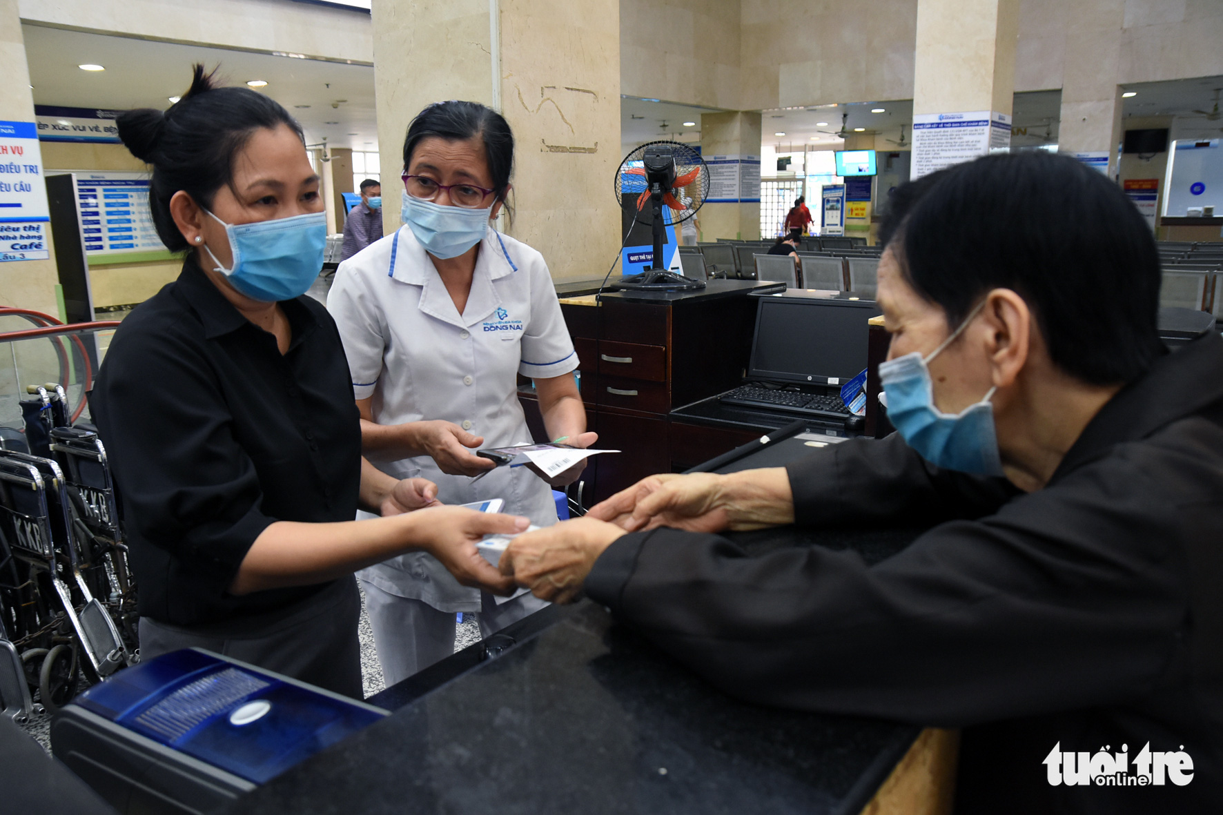 Sửa lại nơi đăng ký khám chữa bệnh BHYT ban đầu cho gần 1.000 người bị ...