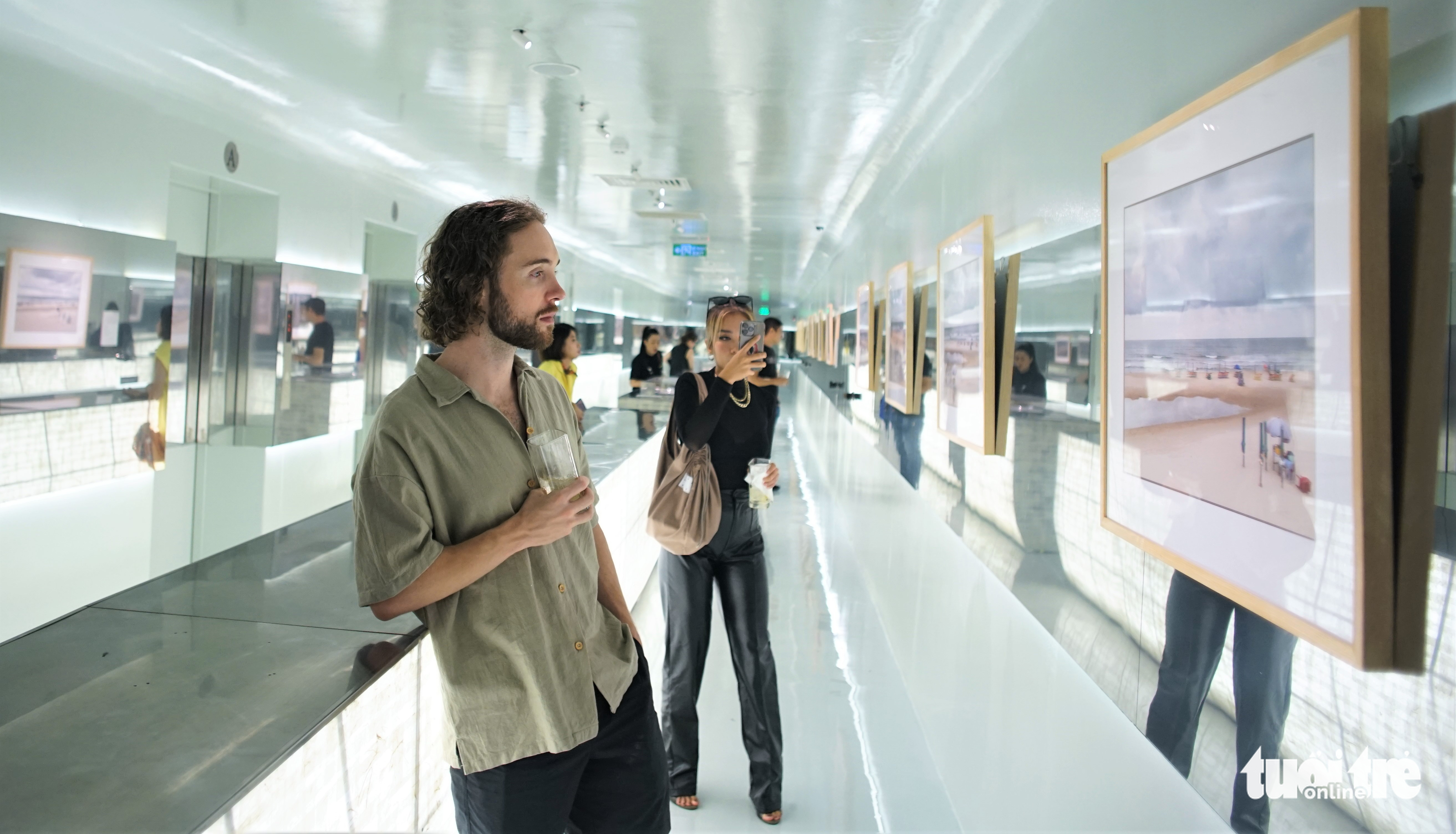 Hồi tưởng dòng chảy nhiếp ảnh cùng Tom Hricko, nhiếp ảnh gia người Mỹ ...