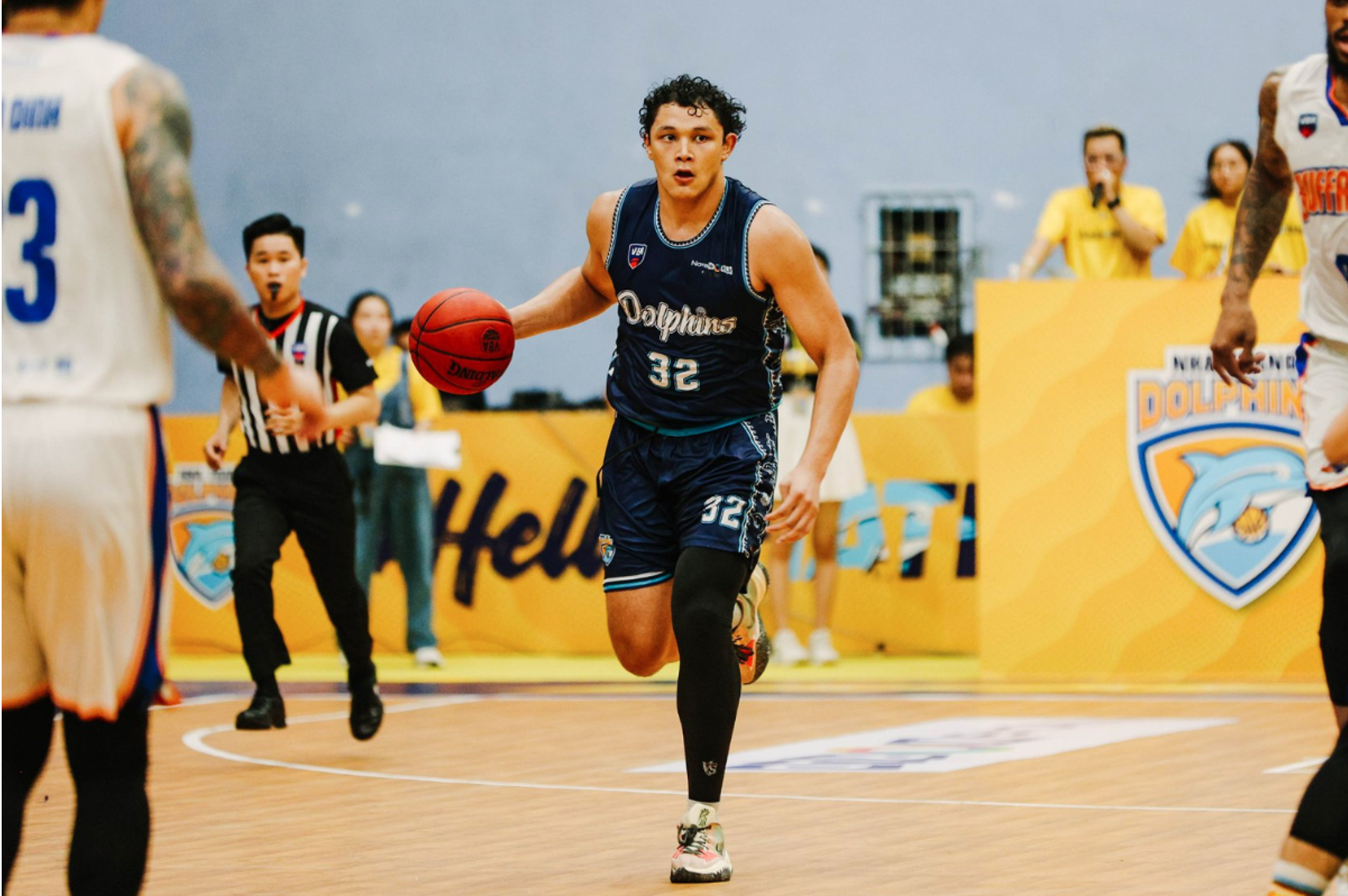 Sao bóng rổ gốc Việt háo hức chờ SEA Games 32 - Tuổi Trẻ Online