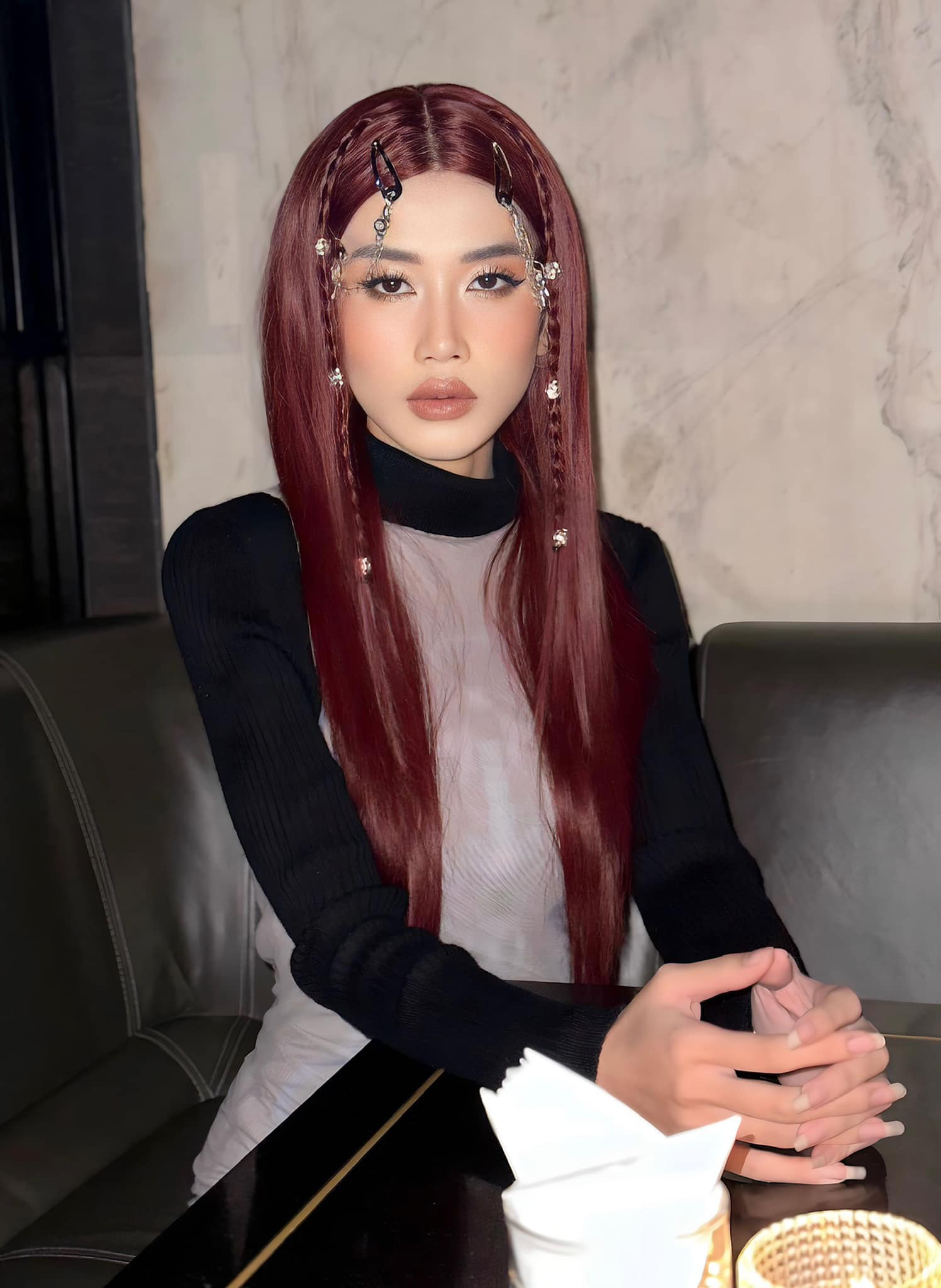 Rapper Umie lên tiếng vì vướng “hợp đồng nô lệ”