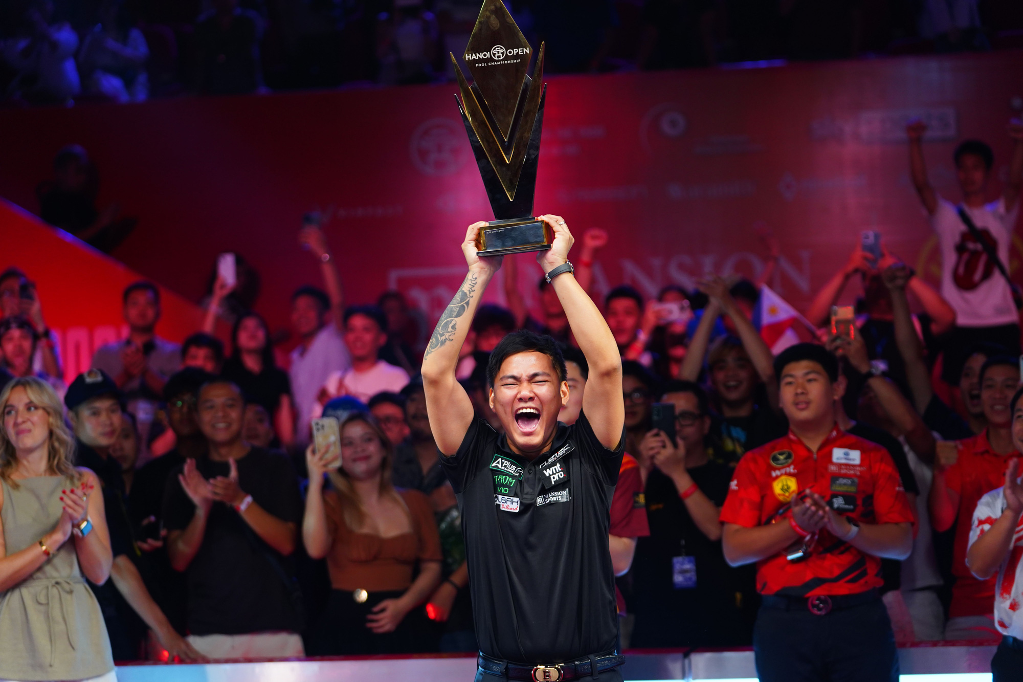 Cơ thủ Philippines Johann Chua vô địch Hanoi Open Pool Championship ...