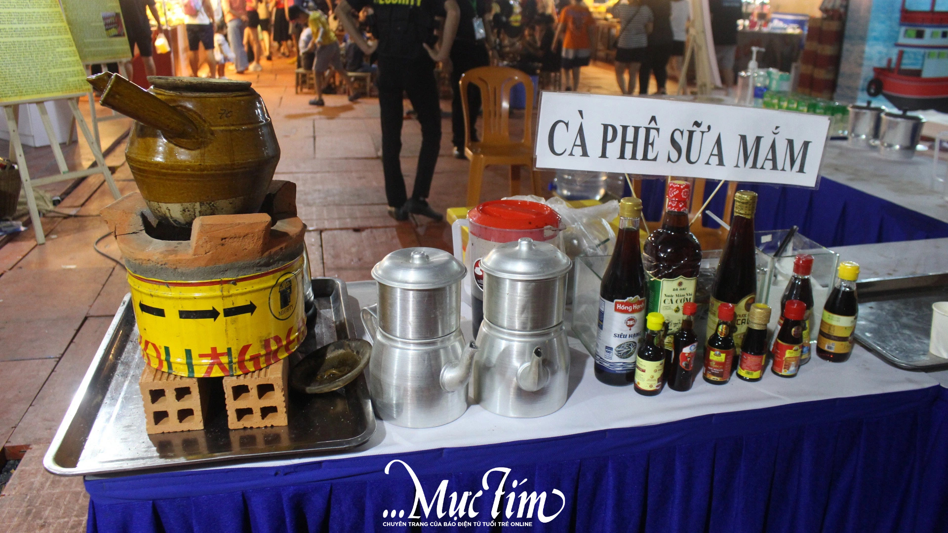 Trải nghiệm miễn phí sự kết hợp độc đáo giữa cà phê và nước mắm