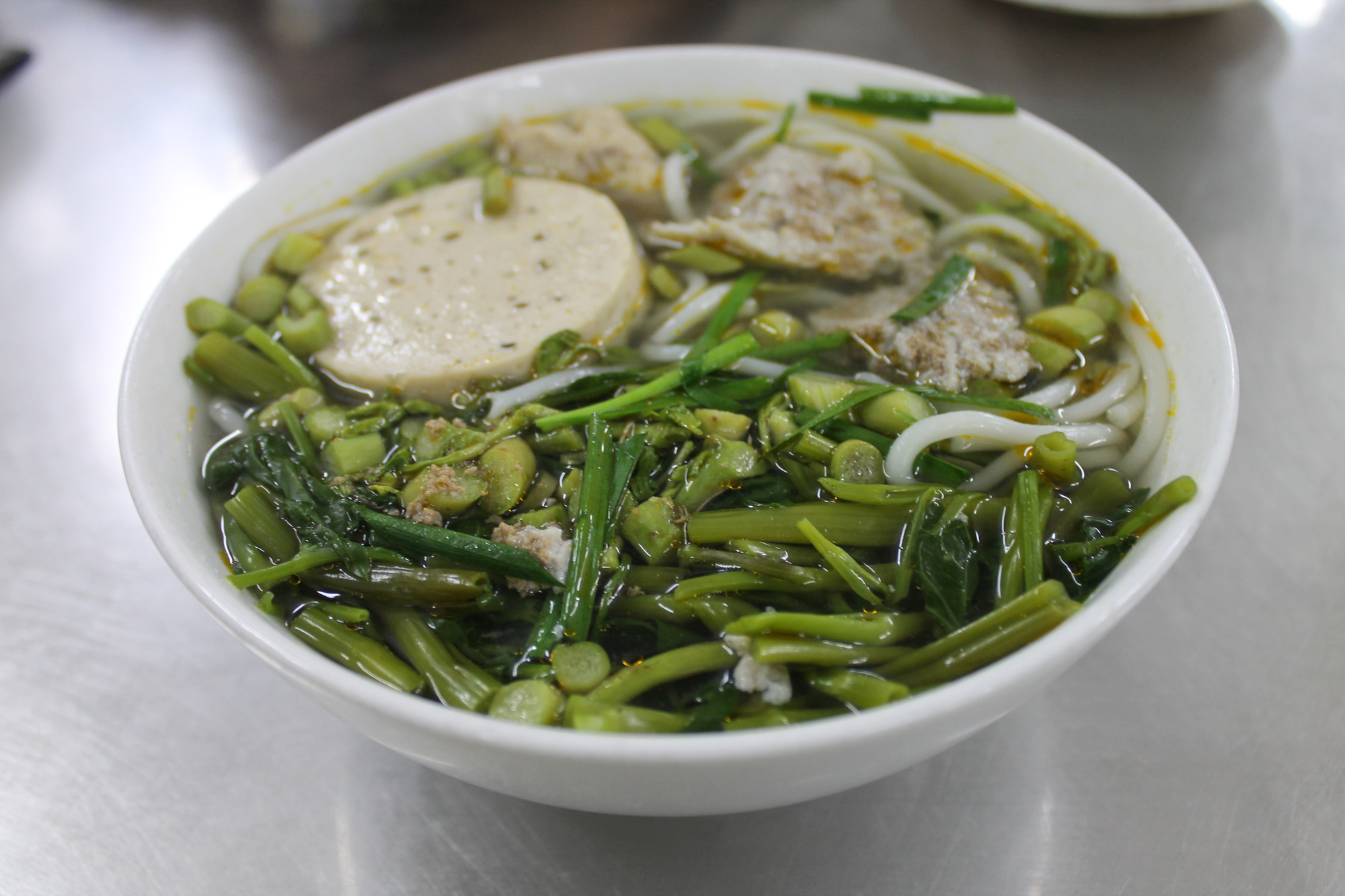 Canh bún Mẹ Tôi hơn 40 năm gắn với dân Phú Nhuận - Tuổi Trẻ Online