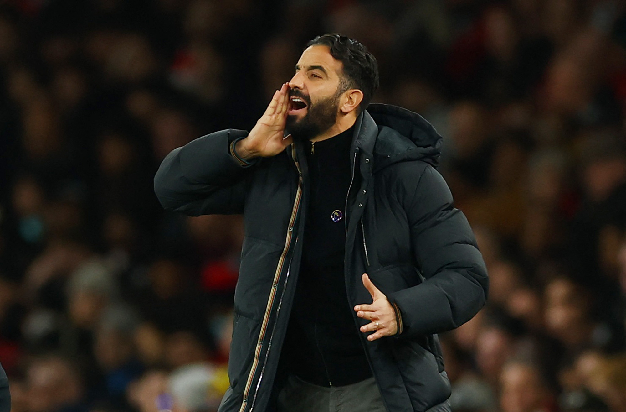 HLV Amorim bảo vệ tân binh Patrick Dorgu sau màn trình diễn thất vọng ...