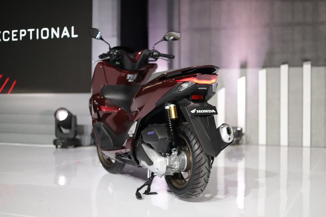 Honda PCX 160 2025 ra mắt: Diện mạo mới, thêm tính năng, động cơ cũ ...