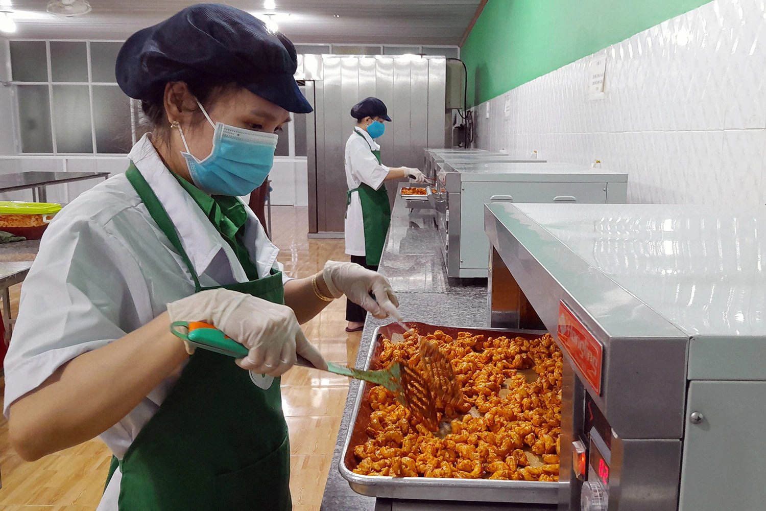 Hạt điều sâu, mốc nhập khẩu giả danh đặc sản Bình Phước để lừa dối ...