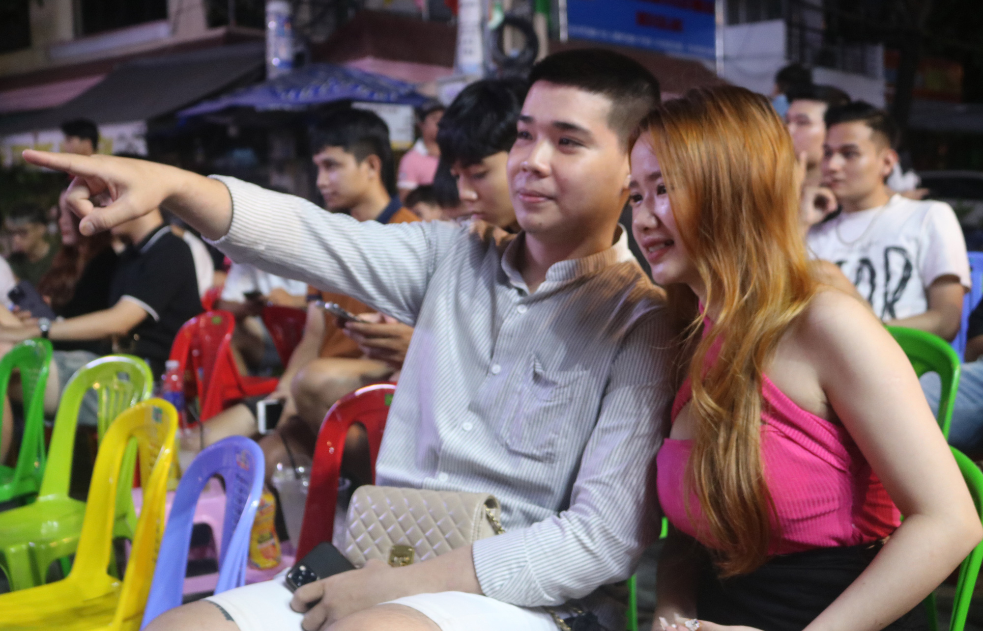 Bóng hồng khuấy động mùa Euro - Tuổi Trẻ Online