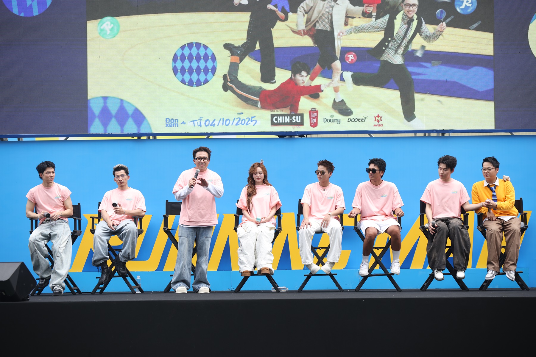 Dàn cast Running Man mùa 3 khổ sở vì 'cơ xương khớp'