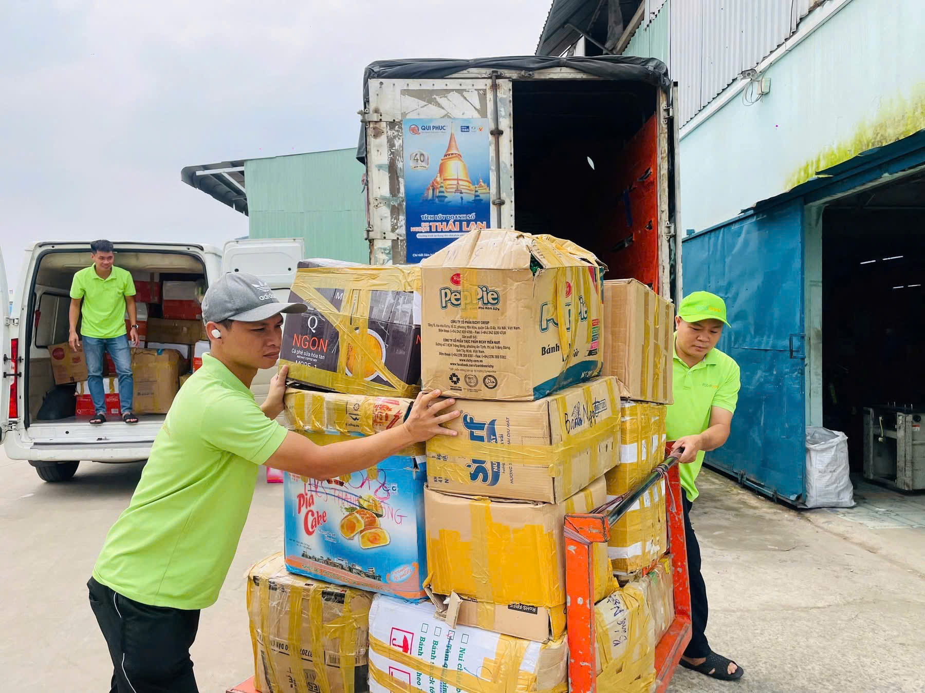 Tái khởi động SOS Food, hỗ trợ khẩn cấp 500 tấn nhu yếu phẩm đến đồng ...