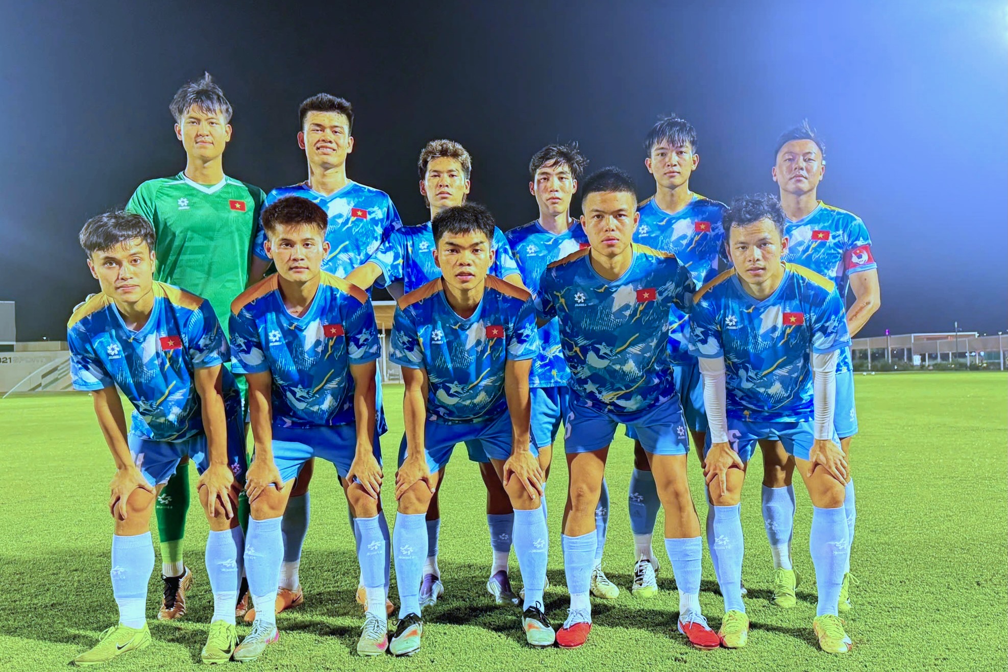 U23 Việt Nam thua Qatar 2-3, cầu thủ Việt kiều Trần Thành Trung đá chính - Tuổi Trẻ Online