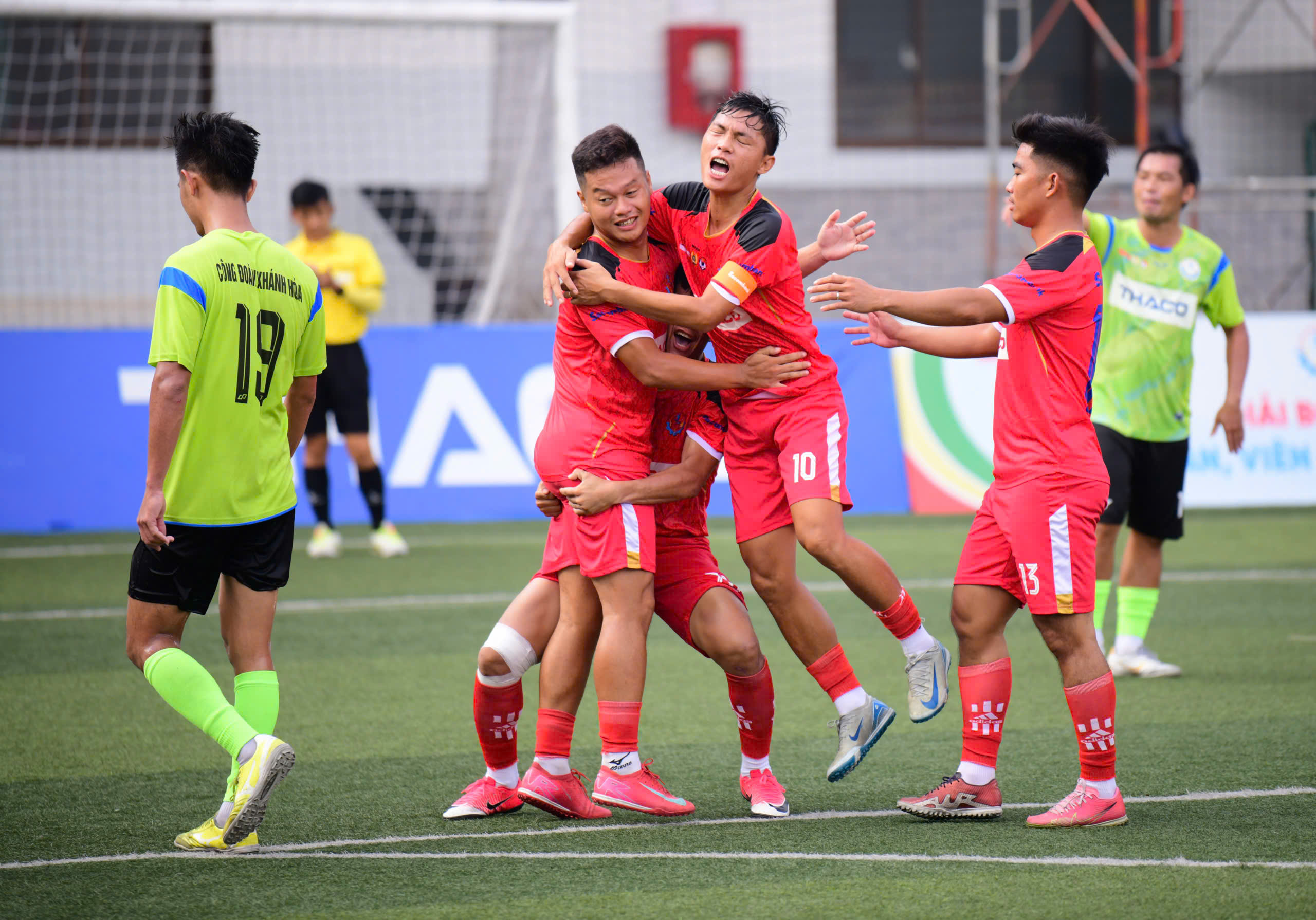 Sawaco gặp Sacombank ở chung kết khu vực phía Nam - Tuổi Trẻ Online