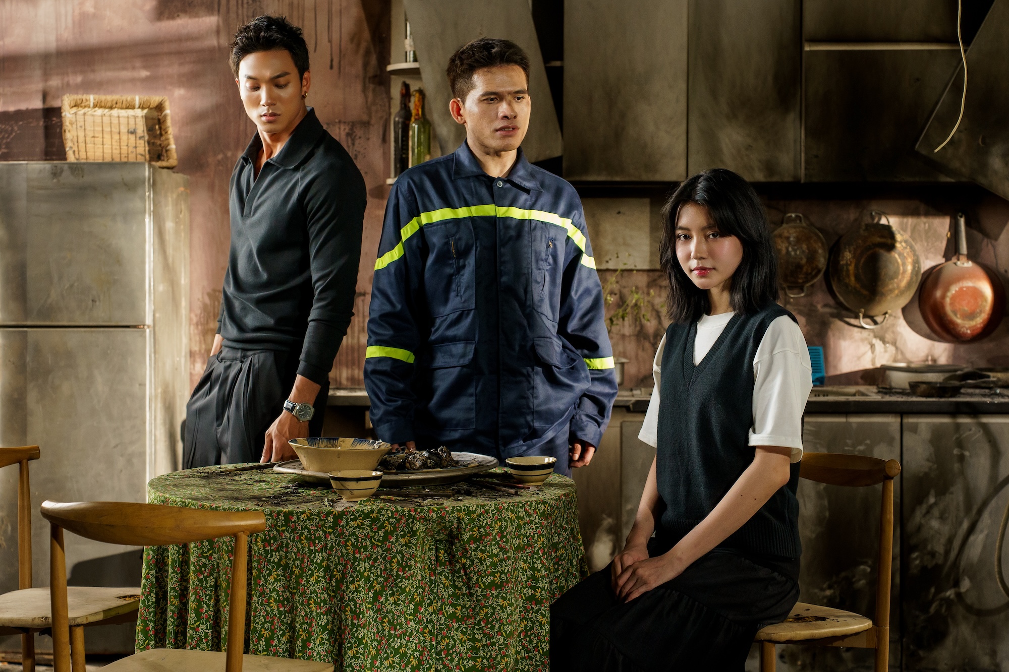 Quoc Thien, transformé en « Brave Guerrier », a acheté la chanson de Dong Thien Duc pour la vie