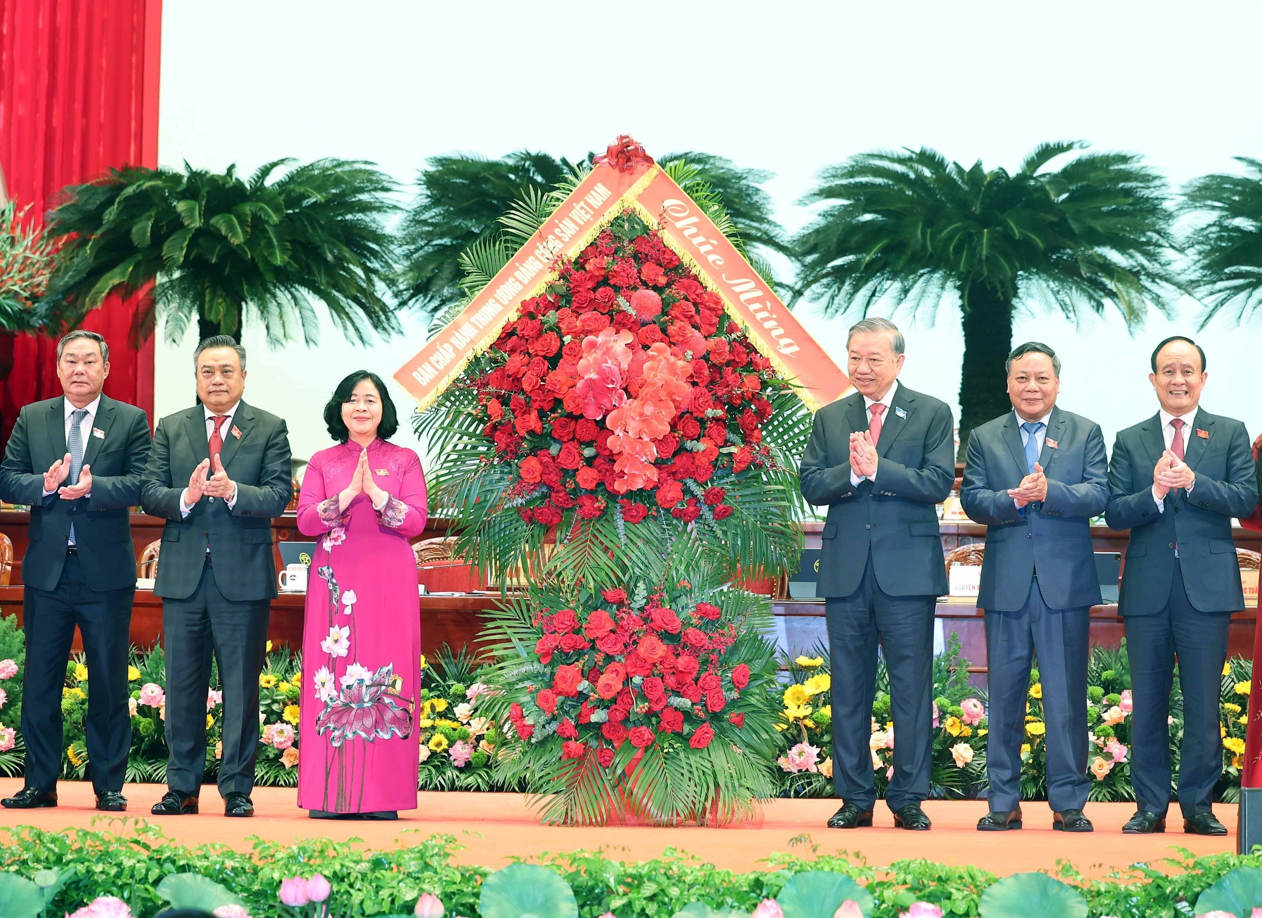 General Secretary To Lam: It is necessary to put 'Culture - Identity ...