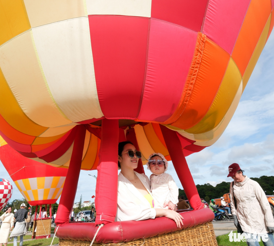 Colorful hot-air balloons light up Xuan Huong Lake in Vietnam’s Lam Dong