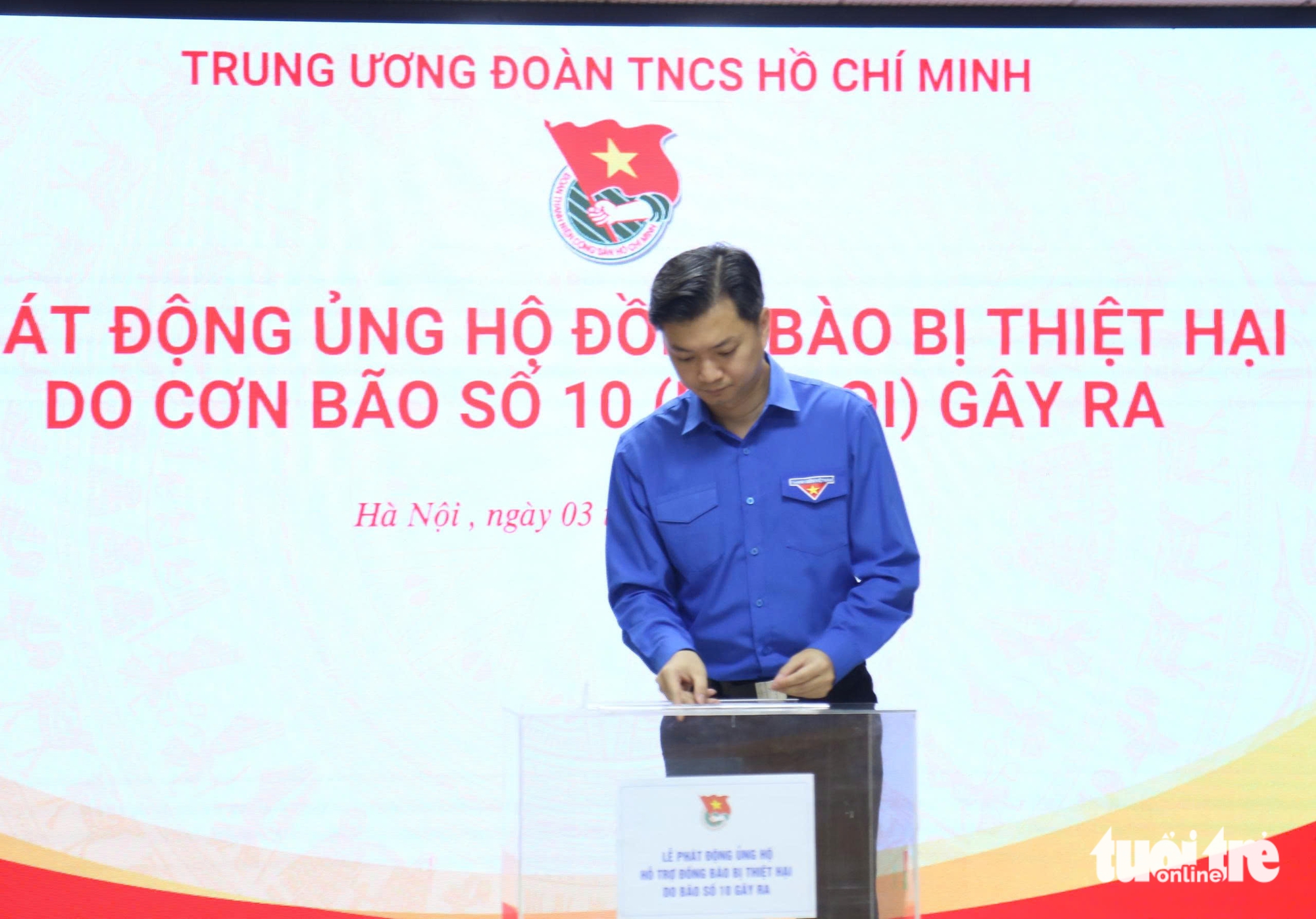 Rapper Double2T cùng tuổi trẻ cả nước quét QR ủng hộ đồng bào bị thiệt ...