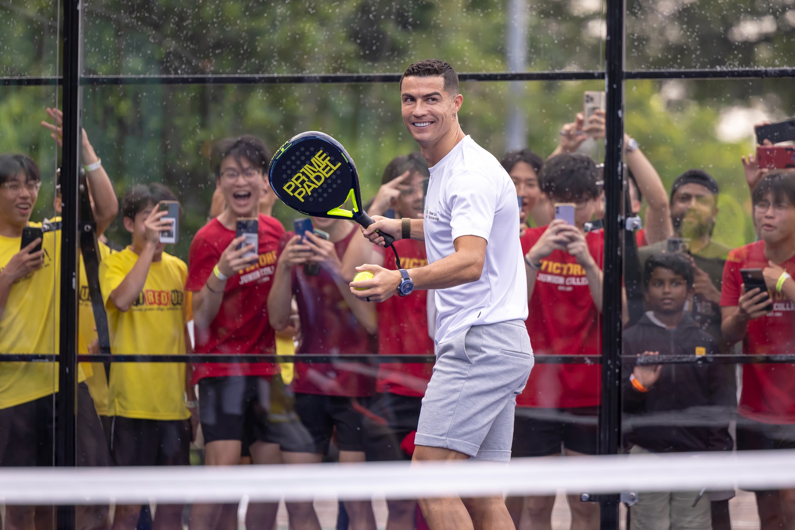 Pickleball bại trận trước môn thể thao yêu thích của Messi và Ronaldo ...