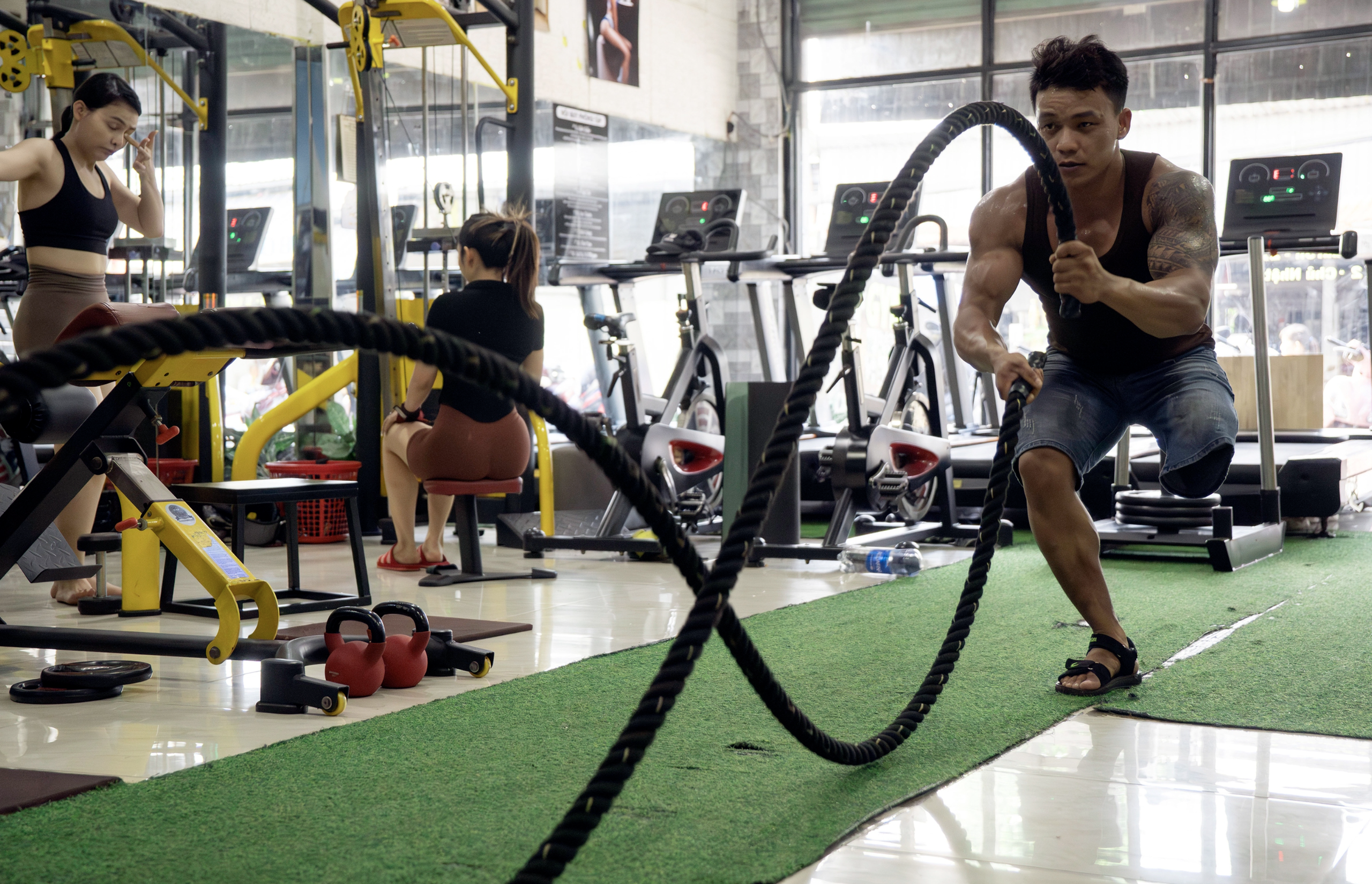 One leg, unbreakable will: Vietnamese bodybuilder redefines strength