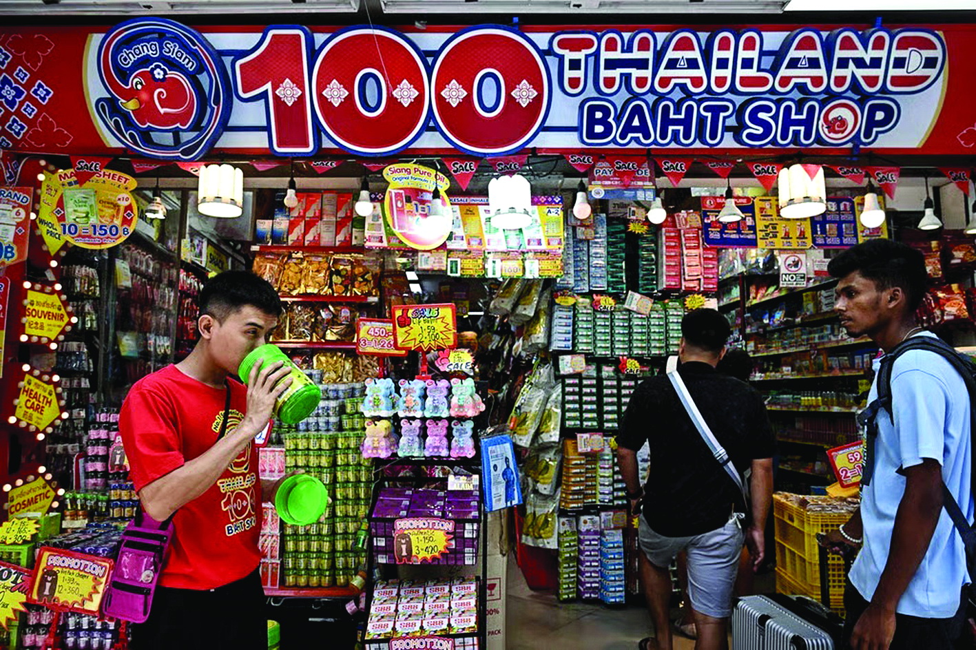 Dầu thảo dược yadom: Nét văn hóa hít hà của người Thái - Tuổi Trẻ Online