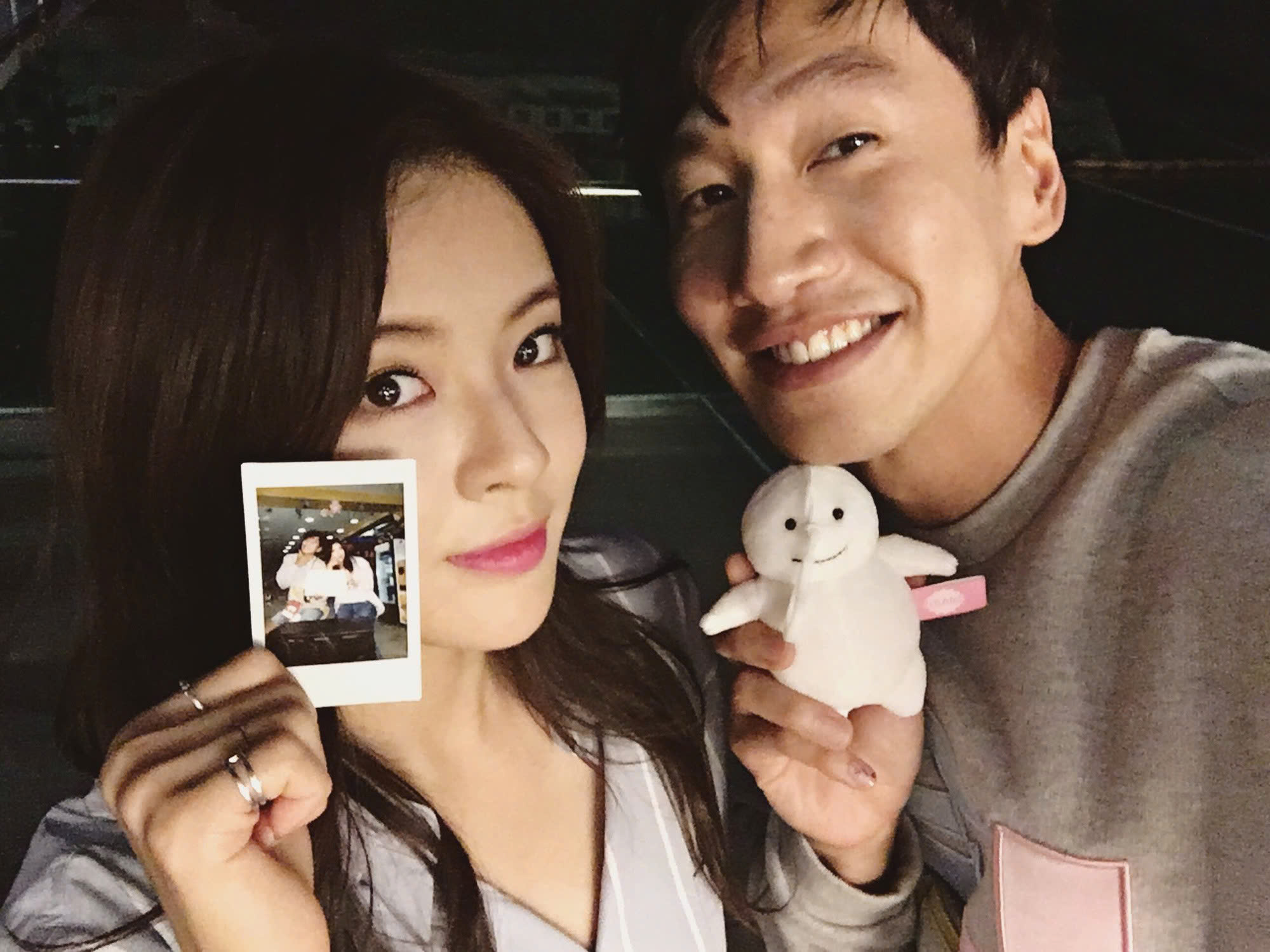 Lee Kwang Soo nói gì về tin đồn kết hôn với Lee Sun Bin? - Tuổi Trẻ Online