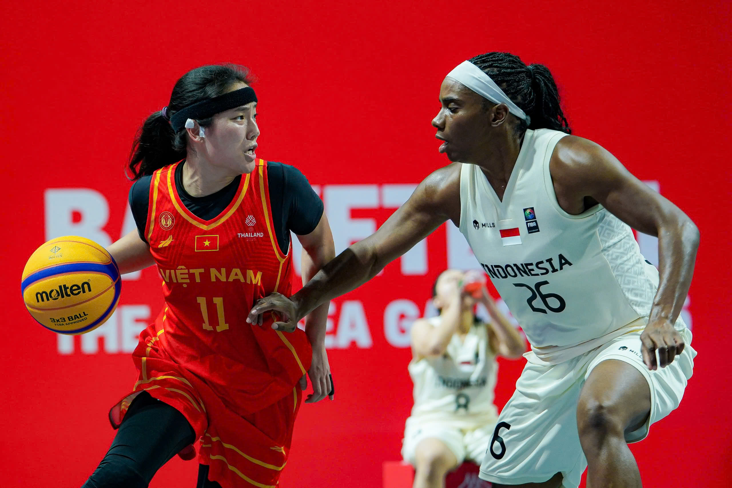Vietnamese-American star injured, Vietnamese women's basketball team ...