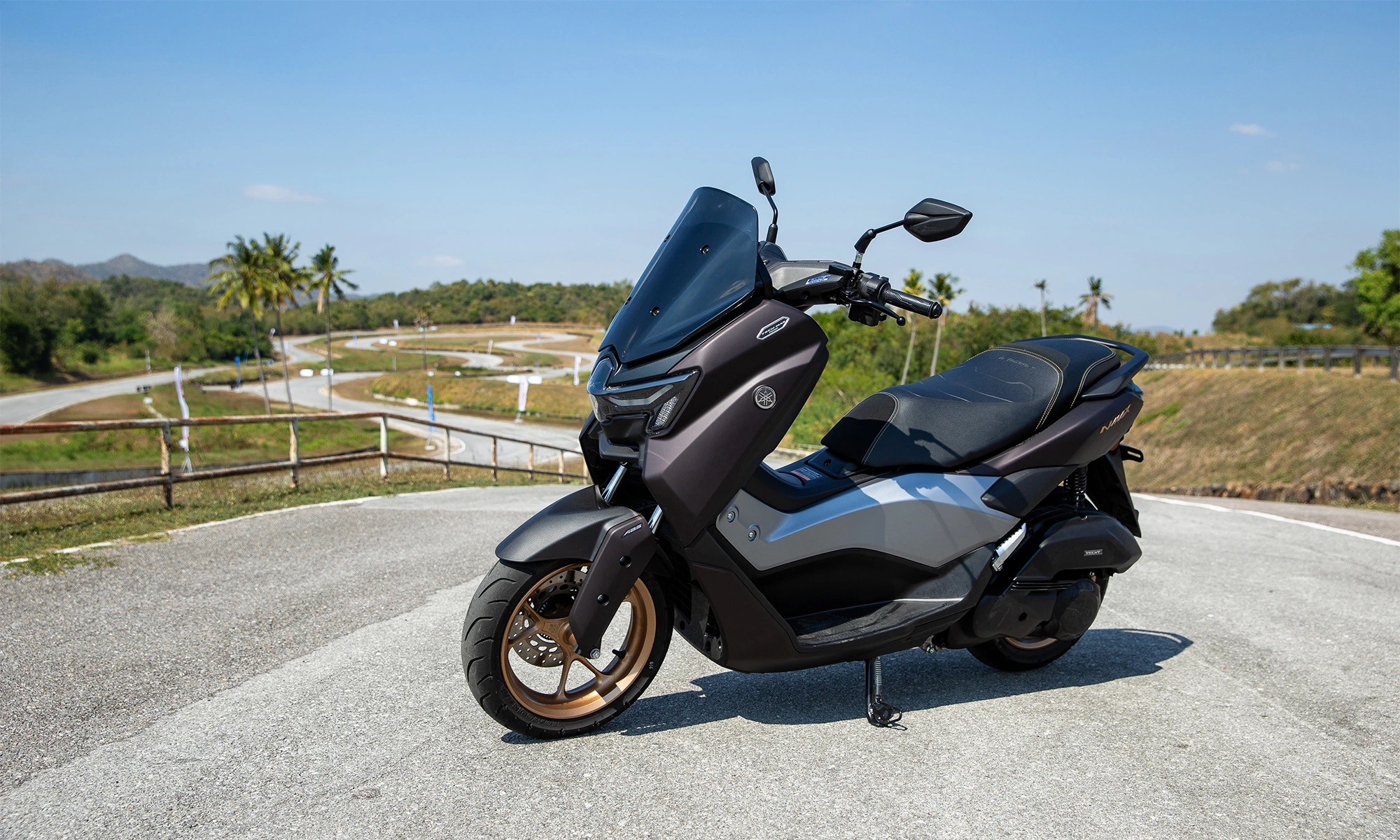 Yamaha NMAX 155 sắp trở lại Việt Nam: Bản mới nhất với loạt trang bị ...