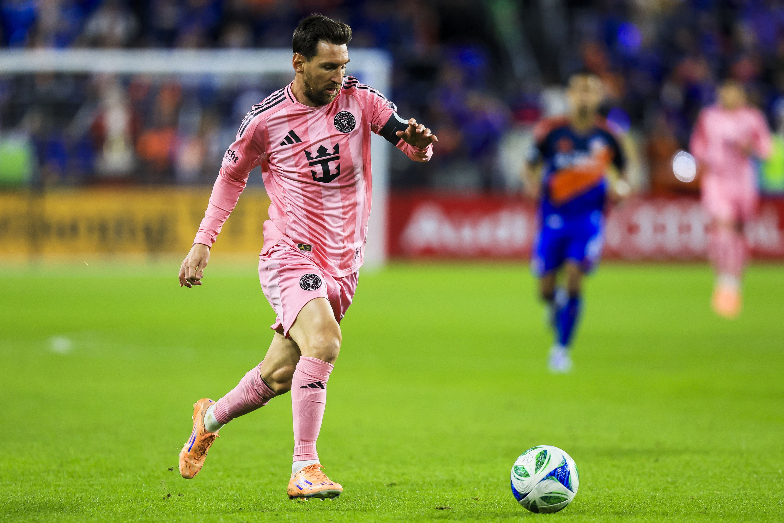 Messi thua lỗ lớn trong ngành bất động sản - Tuổi Trẻ Online