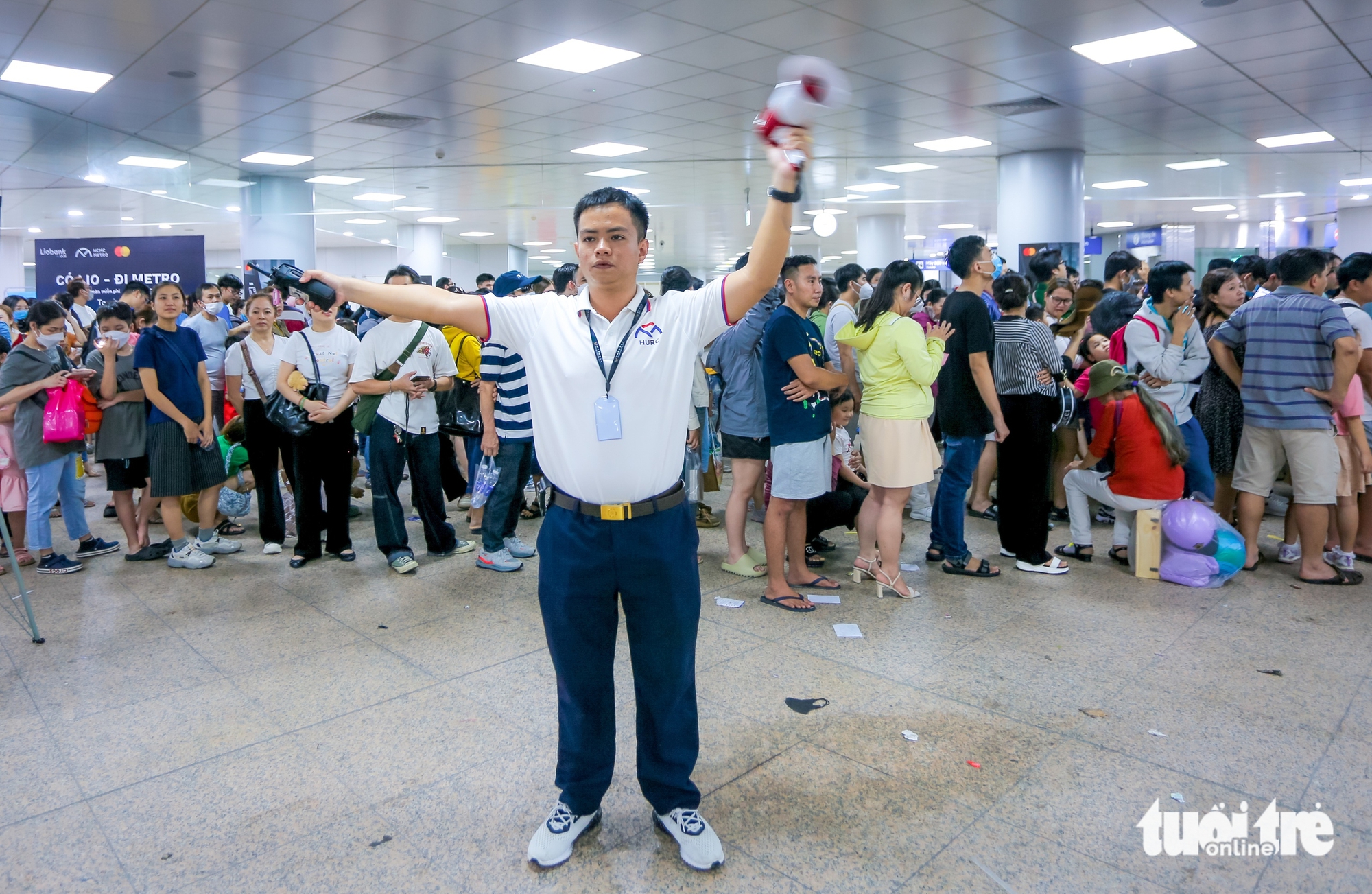 Looking back at one year of operation of Metro Line 1: The trains have ...