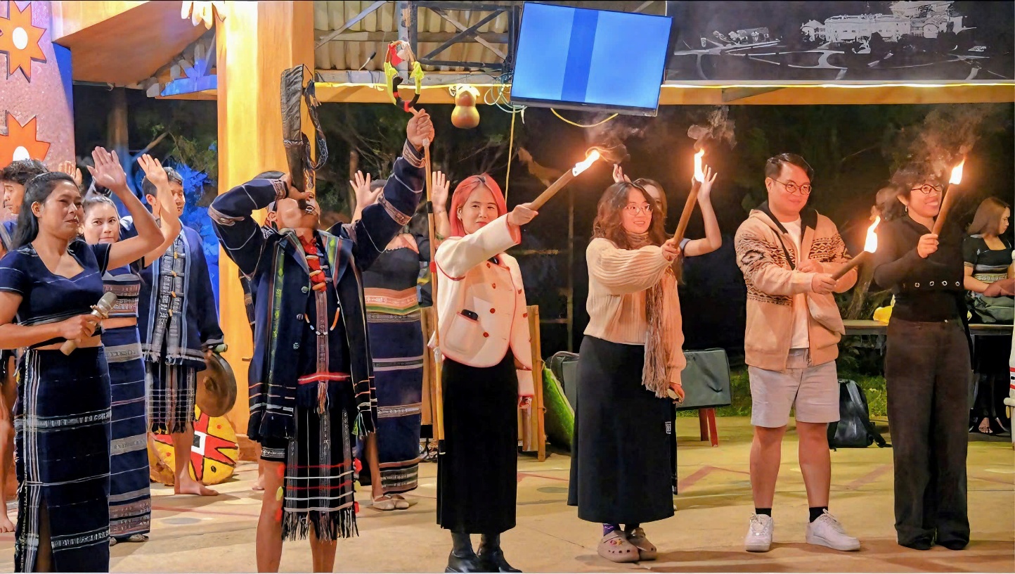 Âm vang cồng chiêng - ‘đặc sản’ tinh thần của núi rừng Langbiang - Tuổi ...
