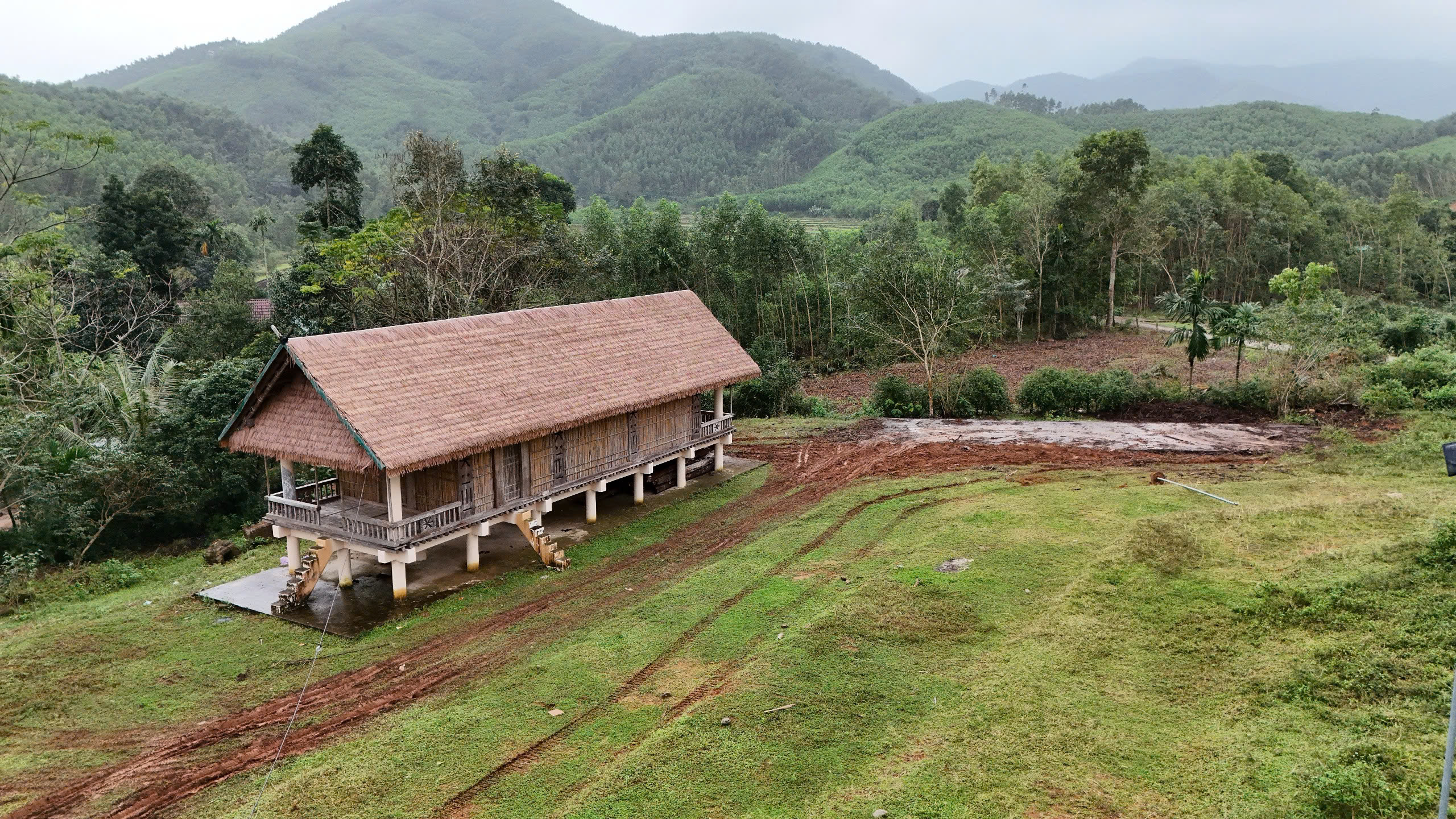 Many structures in the Teng Village Cultural Preservation Area have had ...