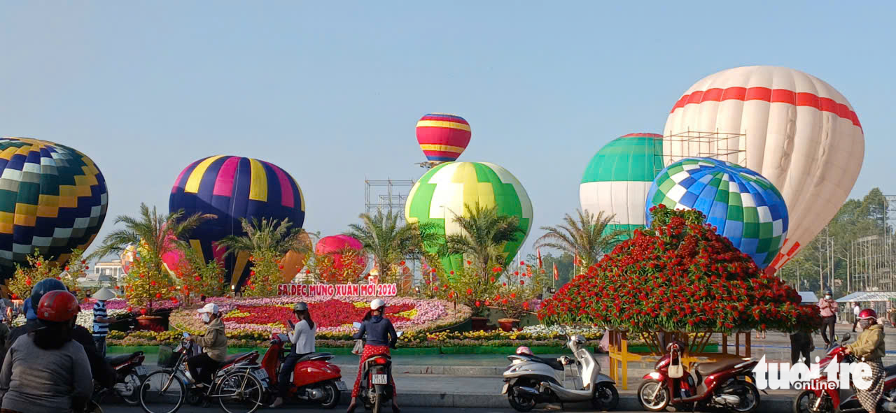 Dozens of colorful hot air balloons floated over Sa Dec square, drawing ...