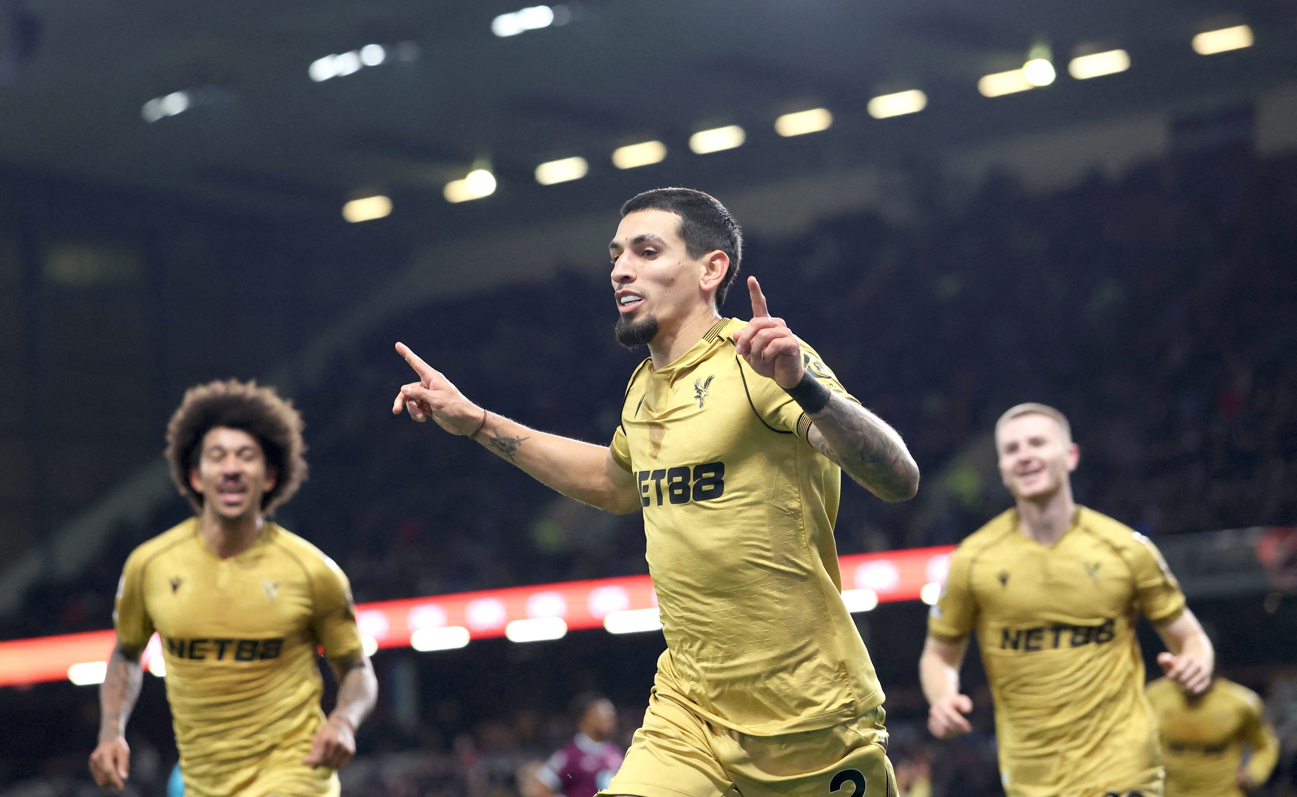 Crystal Palace tham vọng đến đâu? - Tuổi Trẻ Online