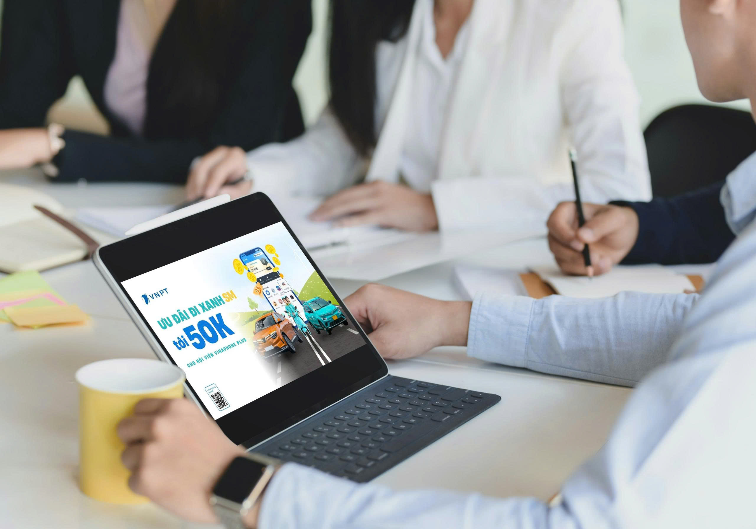 VinaPhone Plus hợp tác Xanh SM và VETC tung loạt ưu đãi di chuyển ...