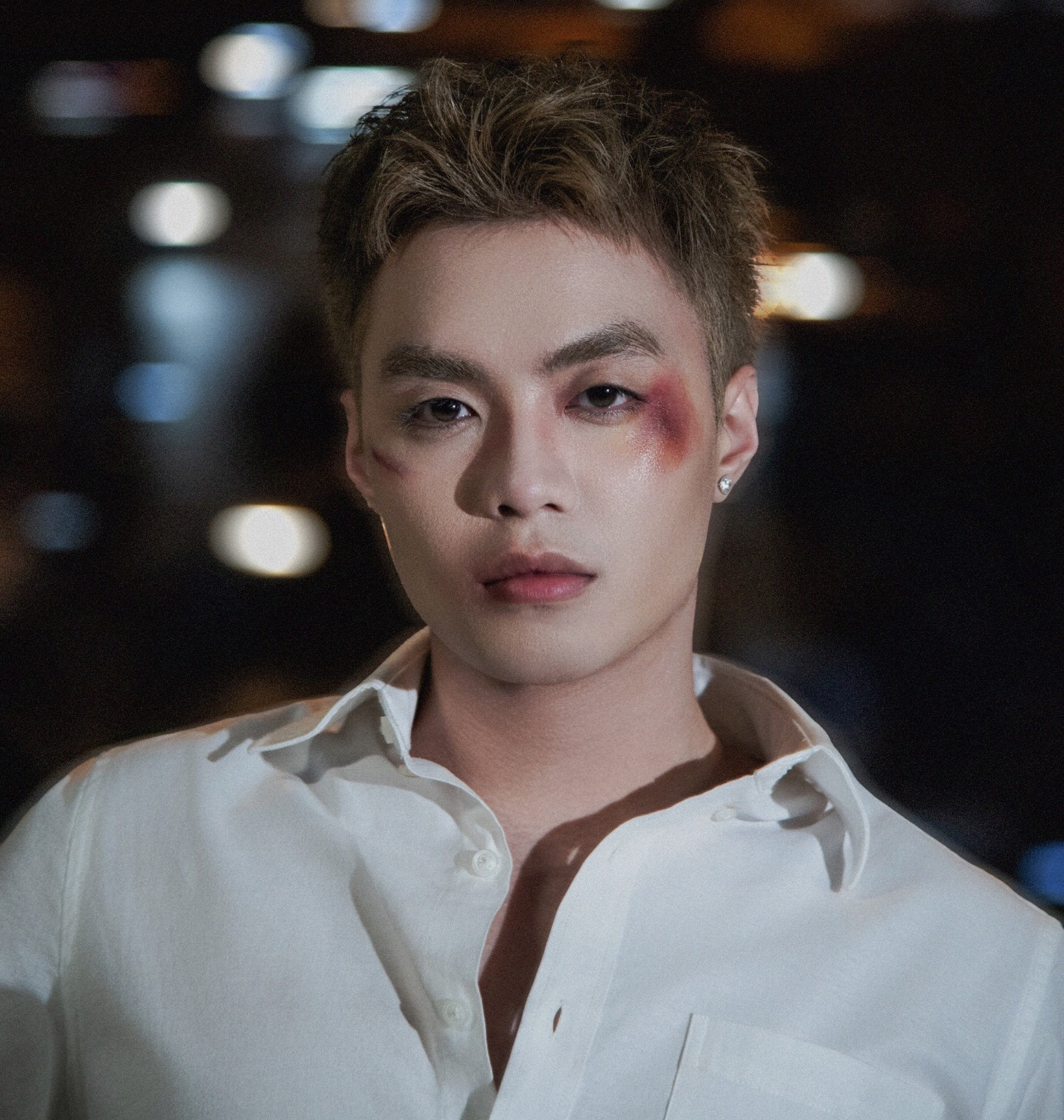 Negav tái xuất: MV lọt top trending, dân tình rần rần bình luận - Tuổi ...