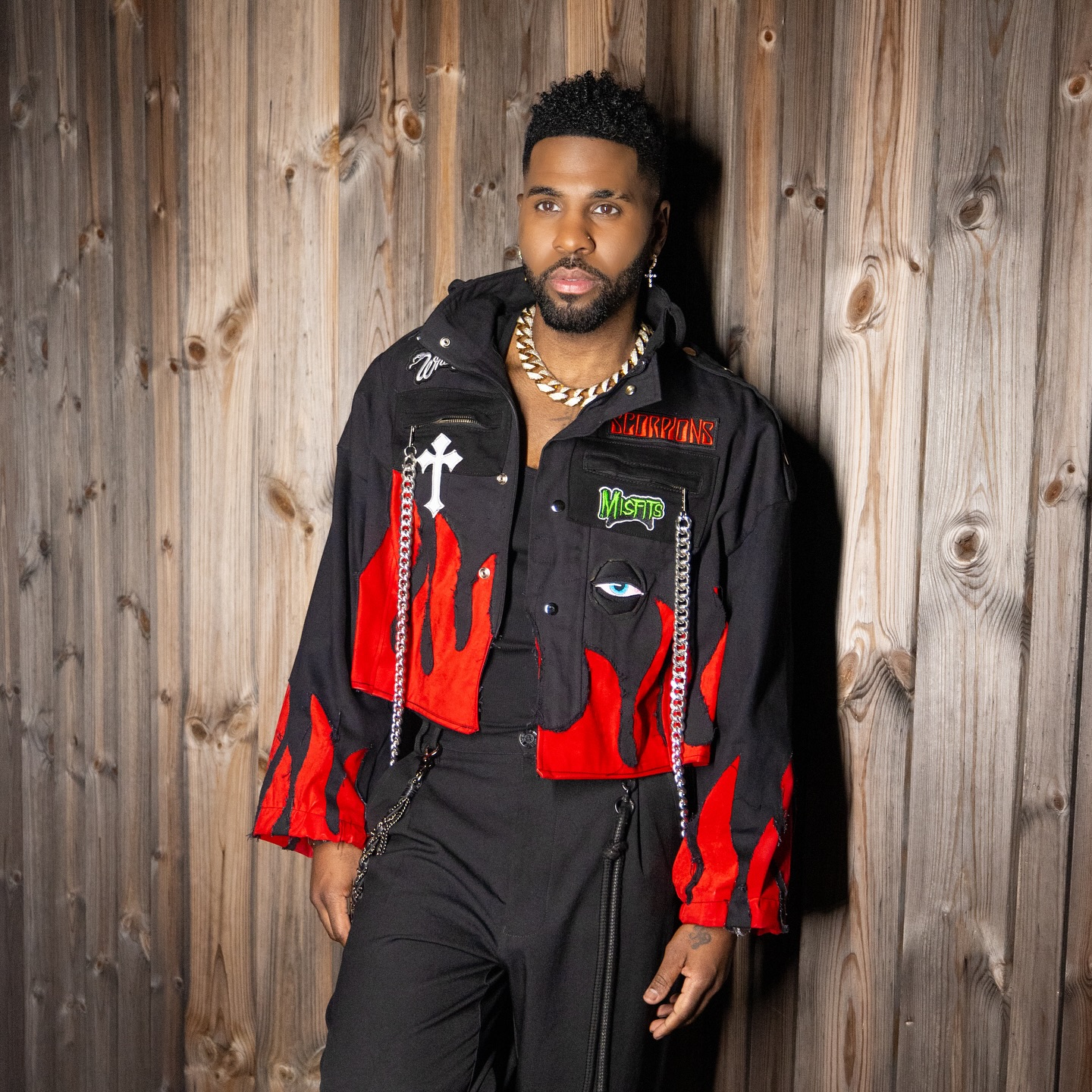 Jason Derulo, ngôi sao có hơn 117 triệu lượt theo dõi, lần đầu biểu ...