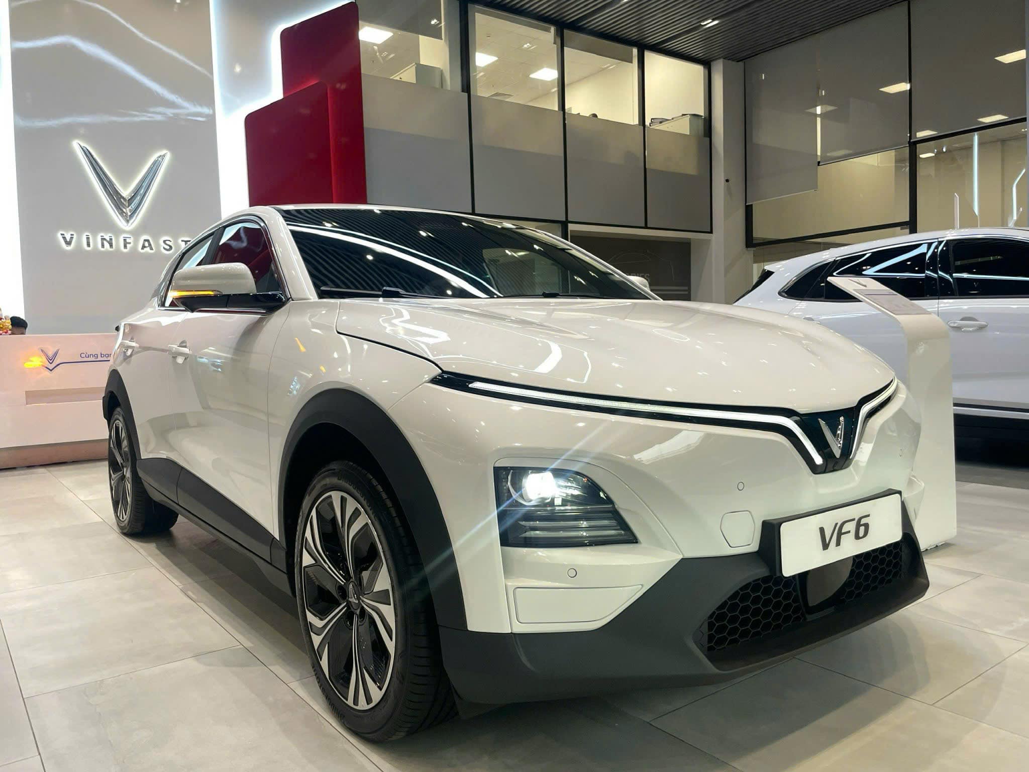 Xe VinFast thay đổi giá từ tháng 3: VF 3 còn 299 triệu, VF 9 còn gần 1 ...