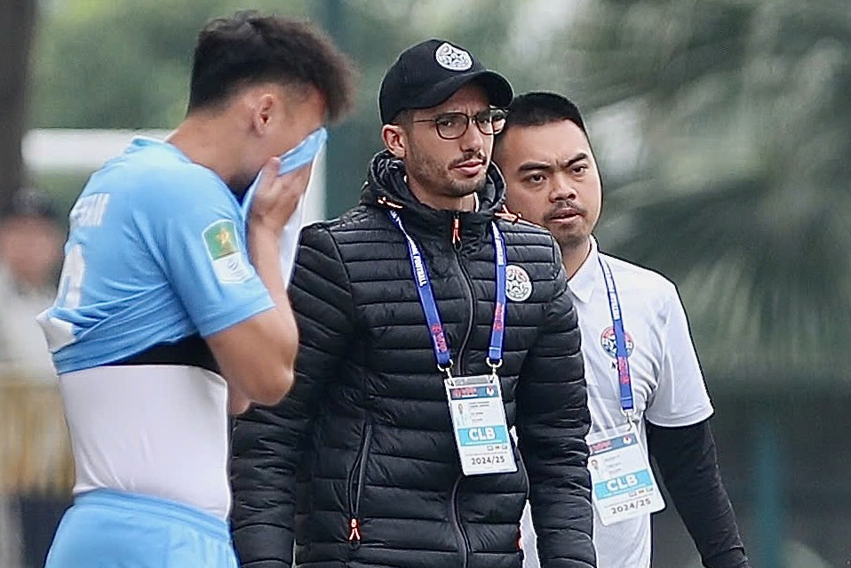 HLV Bồ Đào Nha bị CLB PVF-CAND cho nghỉ việc - Tuổi Trẻ Online