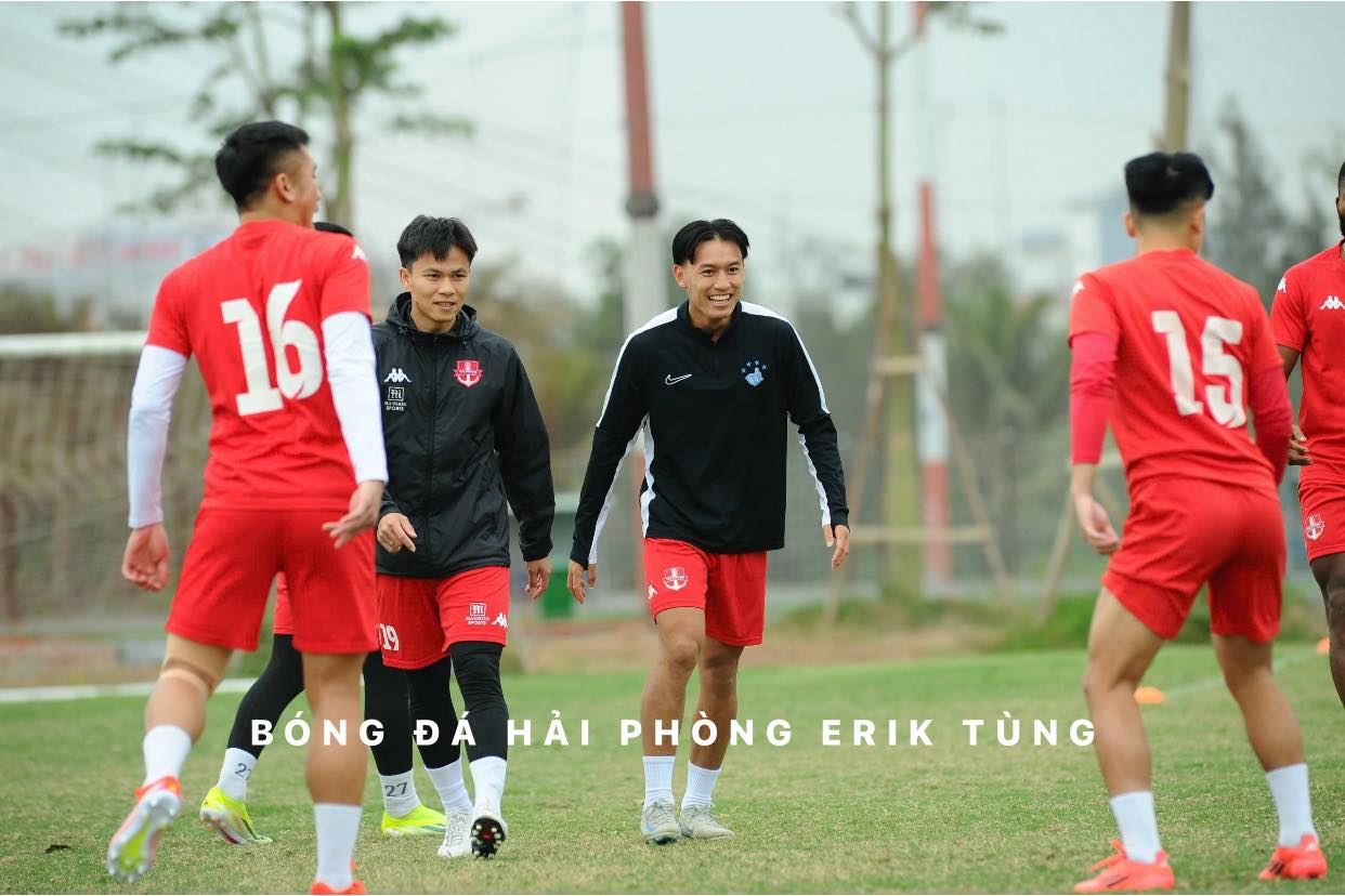 Không có 'bom tấn' chuyển nhượng giữa mùa V-League - Tuổi Trẻ Online
