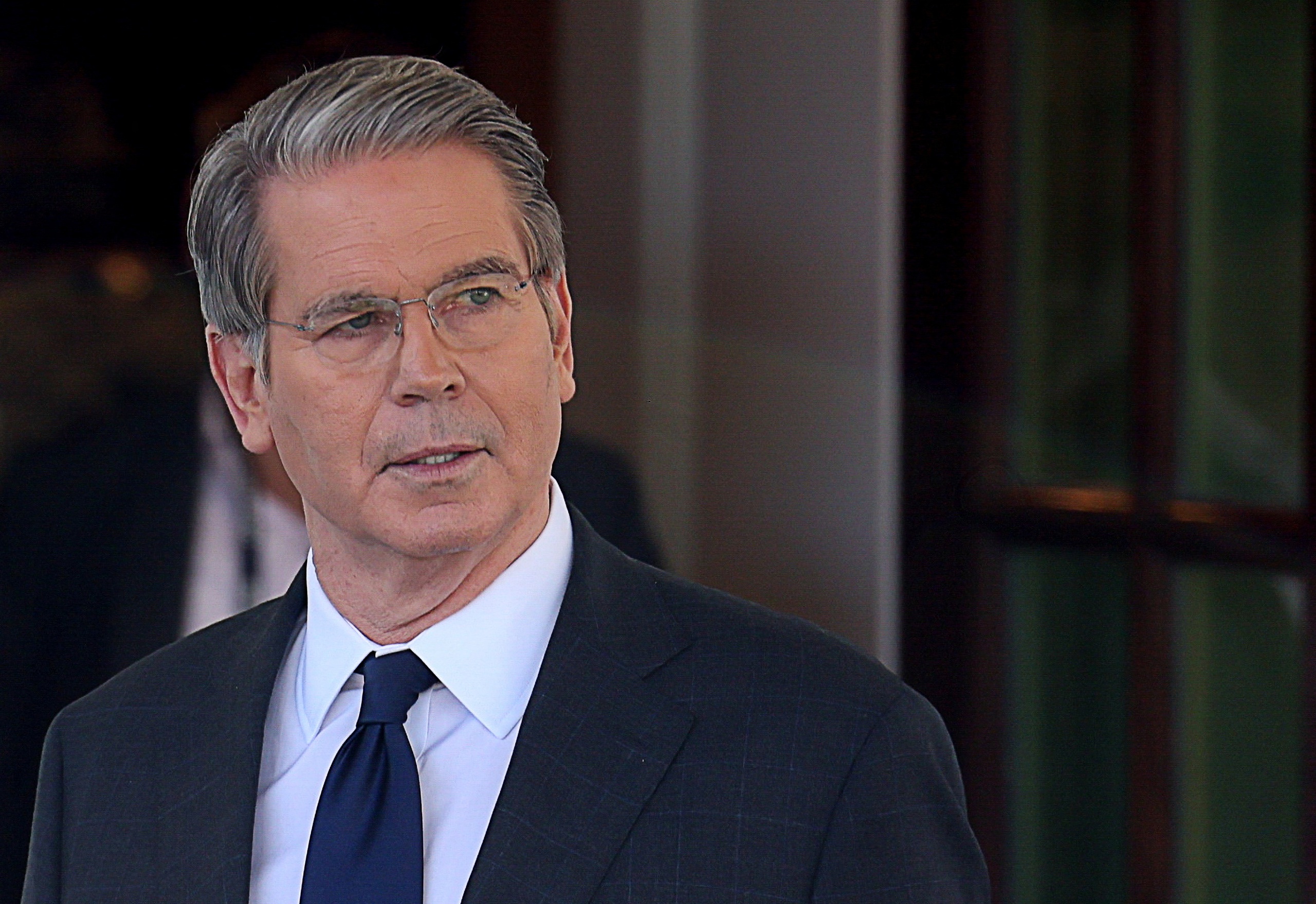 Tiết lộ hậu trường quyết định hoãn thuế cho hơn 75 nước trong tích tắc ...