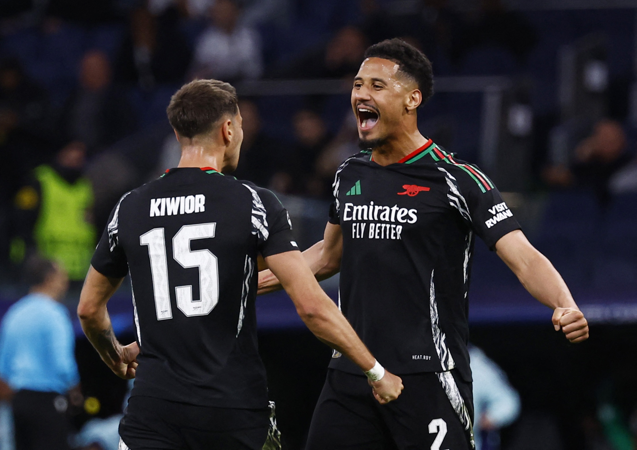 Arsenal đánh bại Real Madrid ở cả 2 lượt trận tứ kết Champions League ...