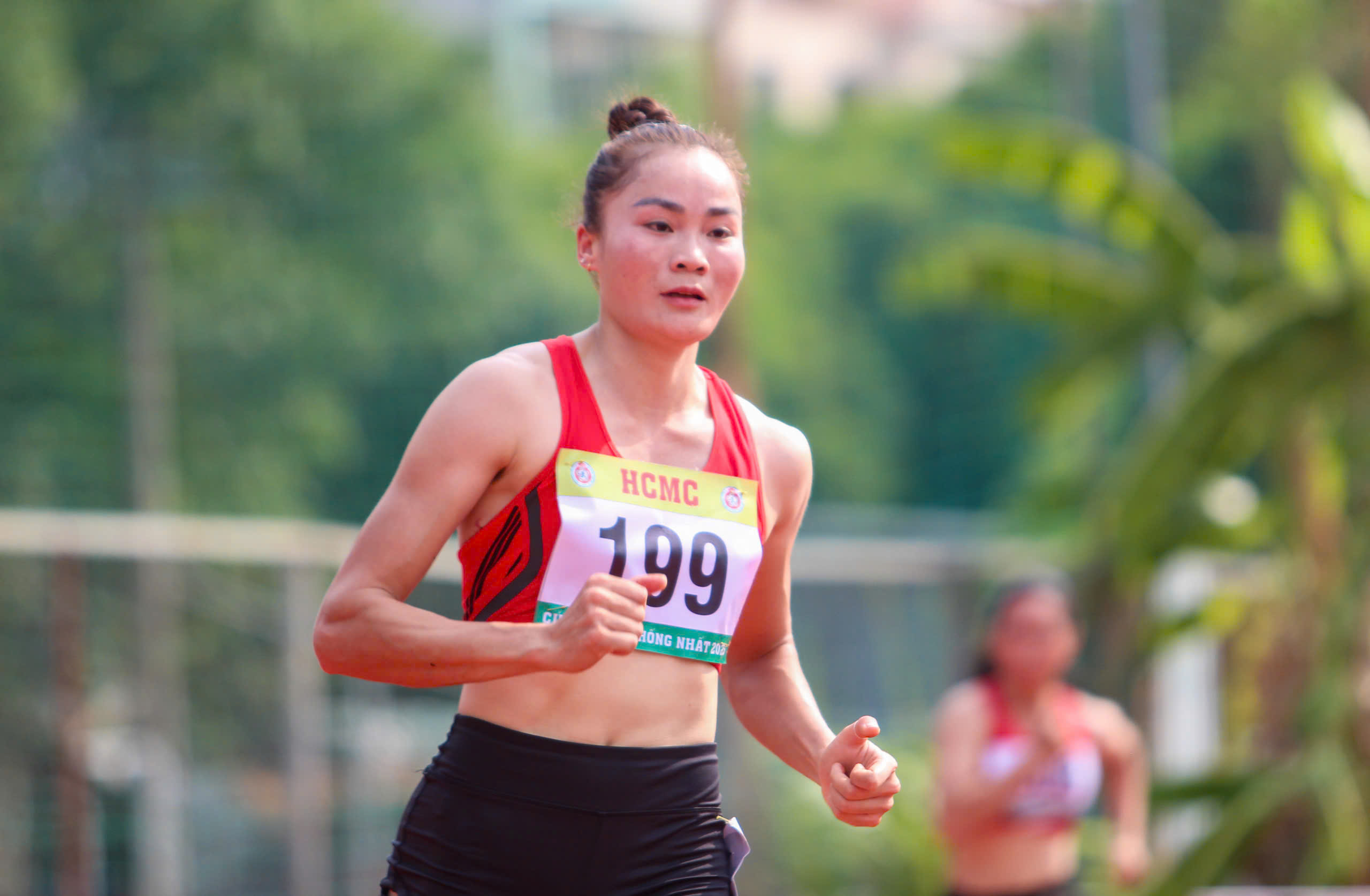 Quách Thị Lan 'không có đối thủ' ở cự ly 400m rào nữ tại Cúp Tốc độ ...