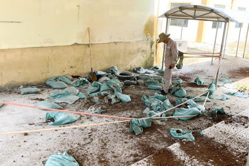 Trường thuê đào hố tập nhảy xa, học sinh phát hiện quả đạn cối 40mm ...