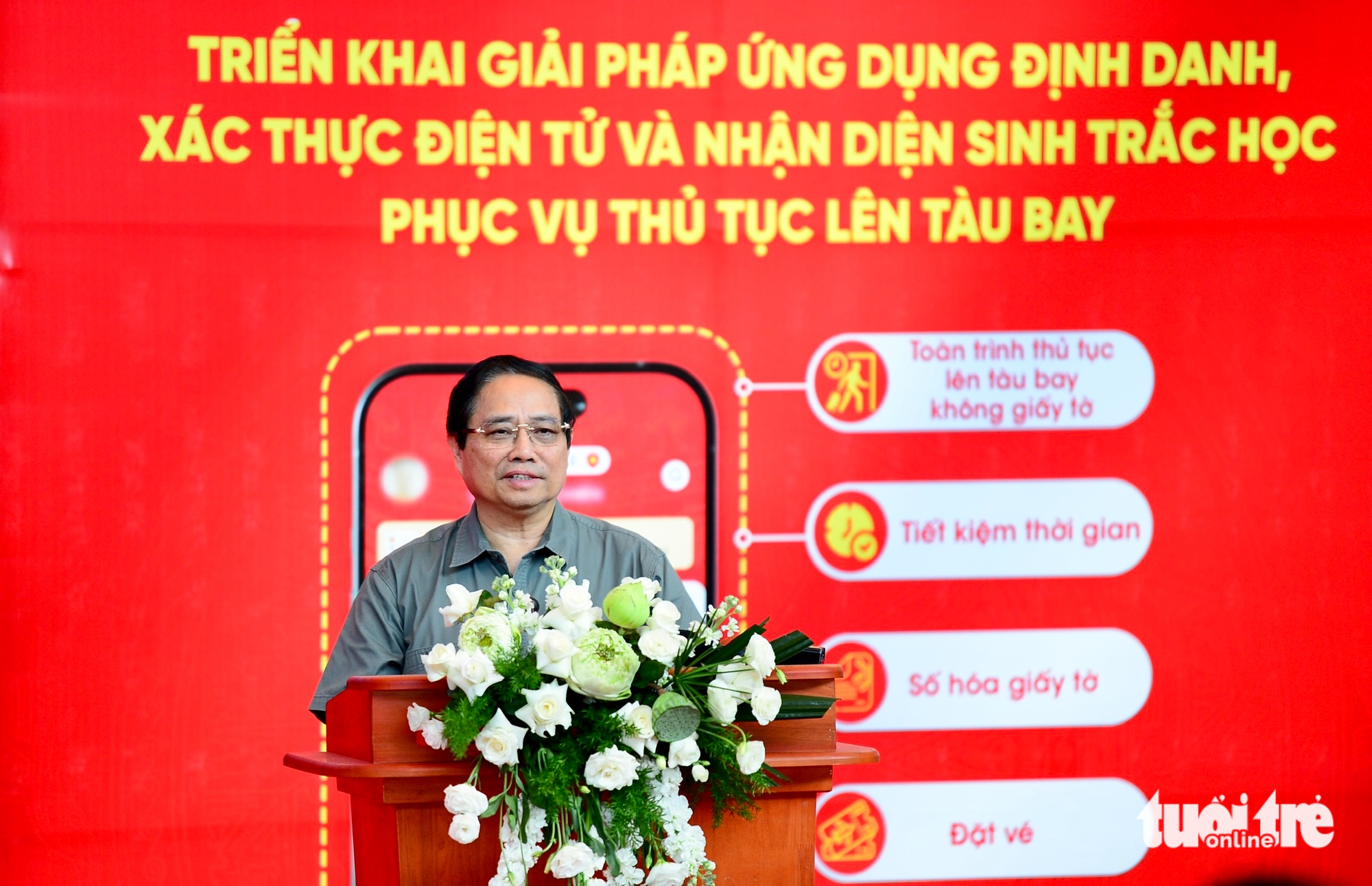Prime Minister Pham Minh Chinh gave the order to start construction and ...