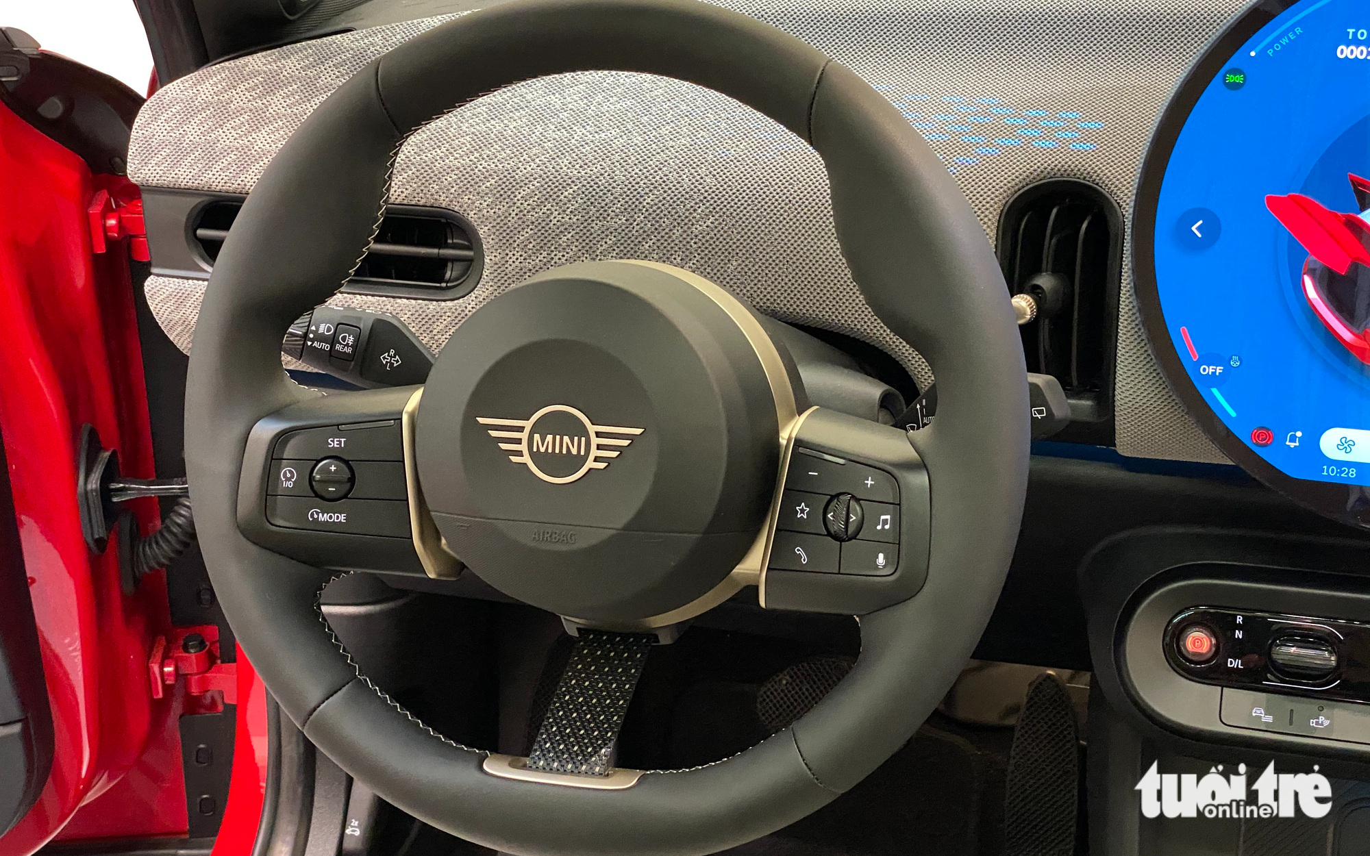 MINI Cooper 2025 ra mắt Việt Nam: Giá từ 2,099 tỉ đồng, màn tròn đầu ...