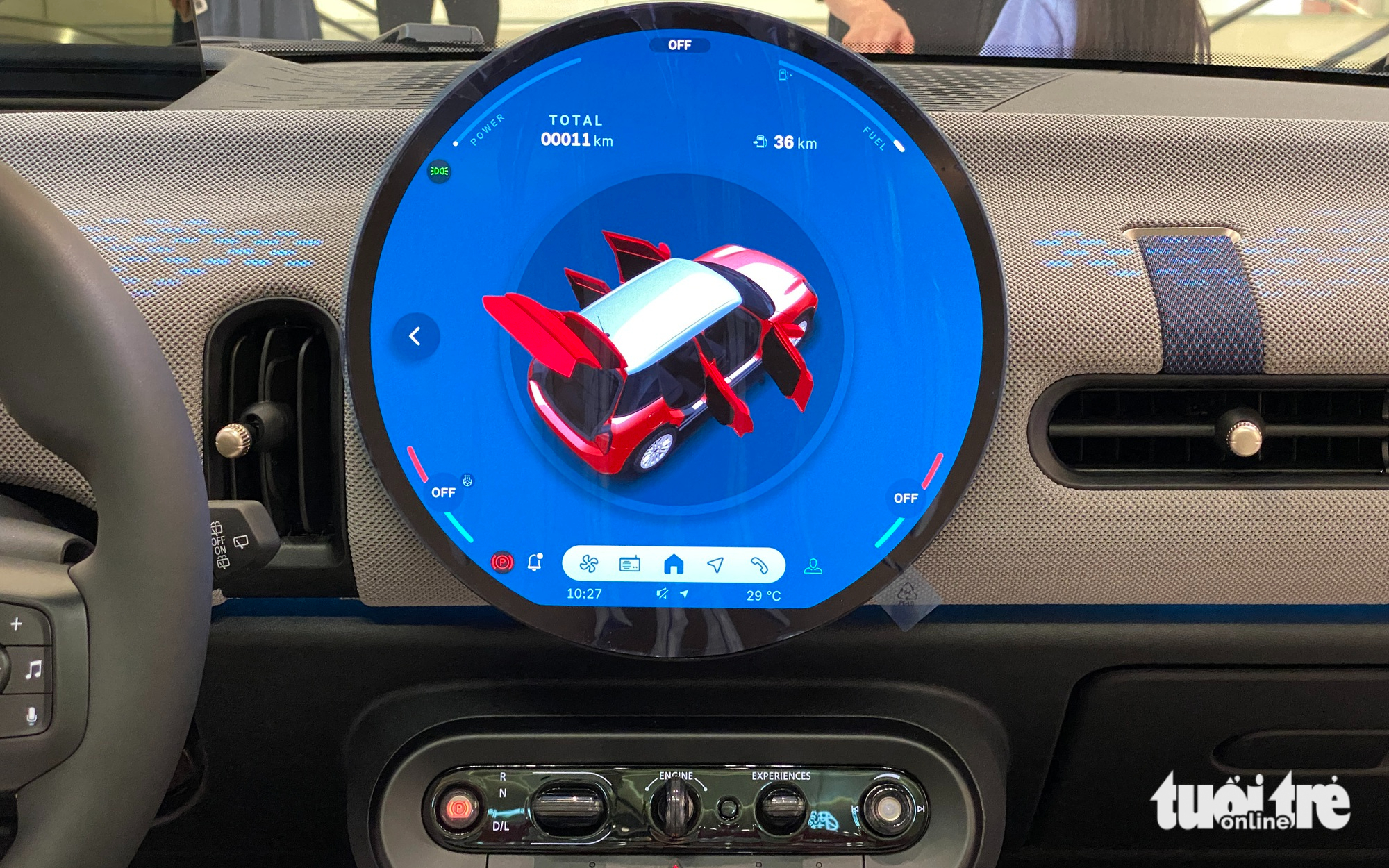 MINI Cooper 2025 ra mắt Việt Nam: Giá từ 2,099 tỉ đồng, màn tròn đầu ...