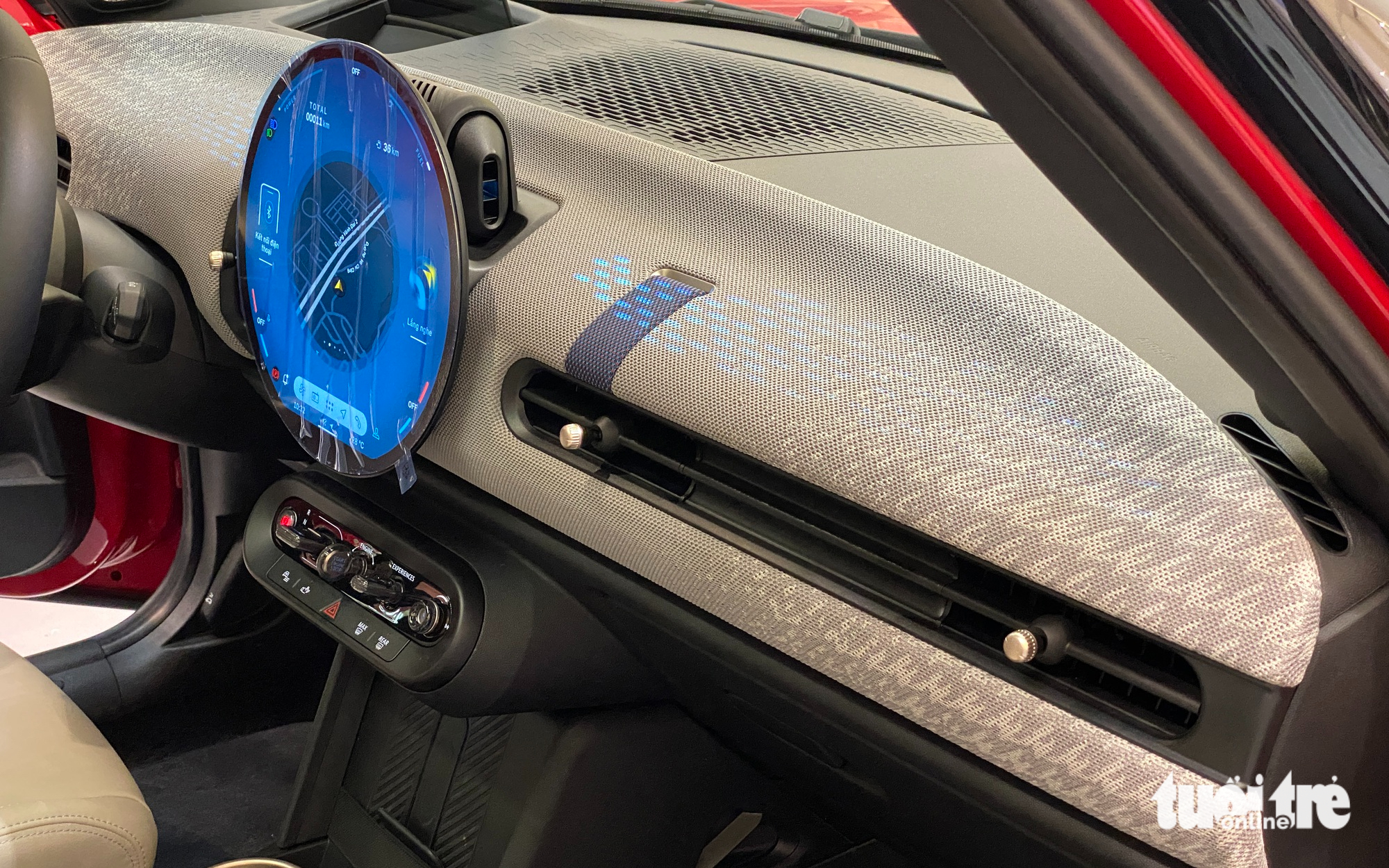 MINI Cooper 2025 ra mắt Việt Nam: Giá từ 2,099 tỉ đồng, màn tròn đầu ...
