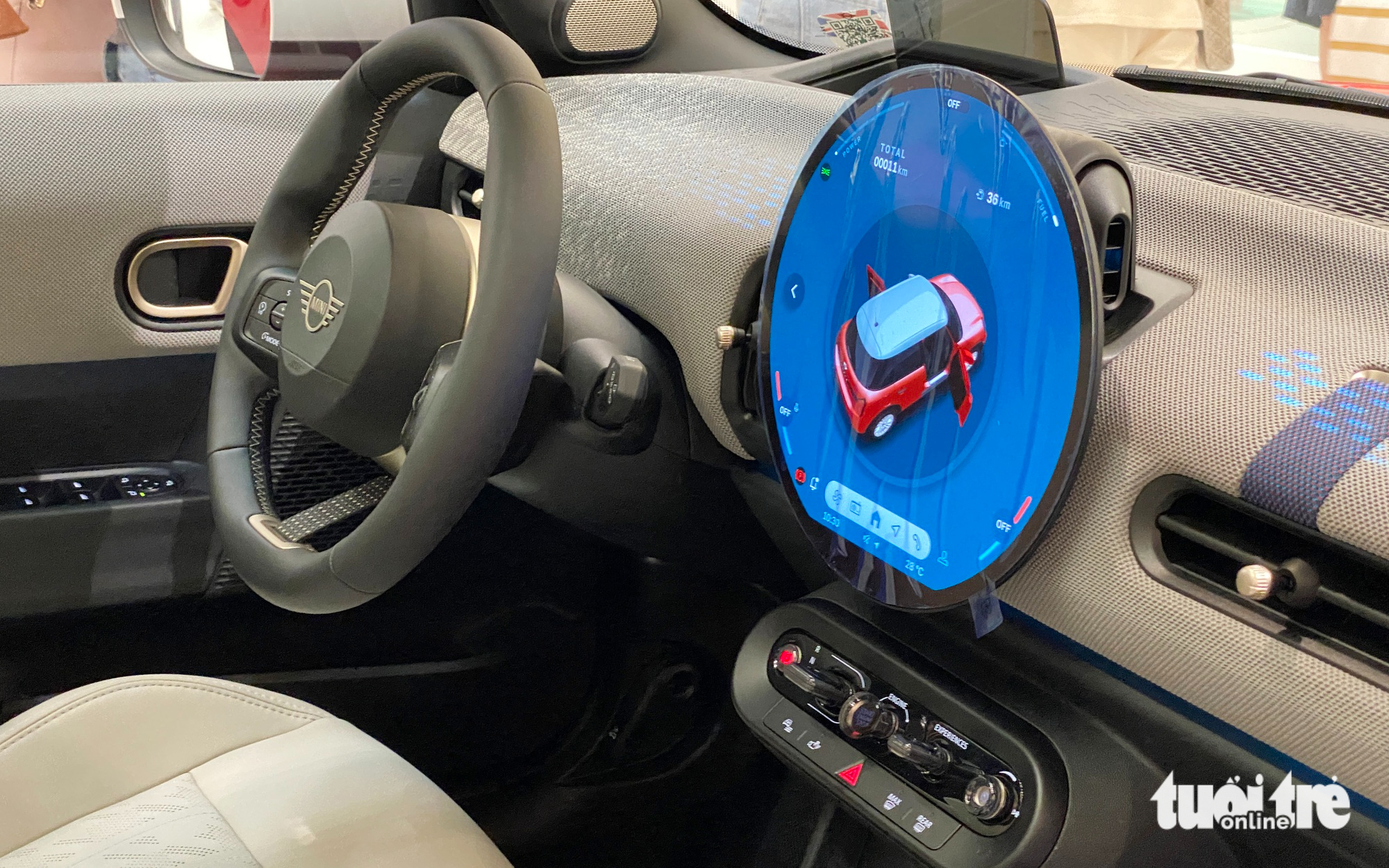 MINI Cooper 2025 ra mắt Việt Nam: Giá từ 2,099 tỉ đồng, màn tròn đầu ...