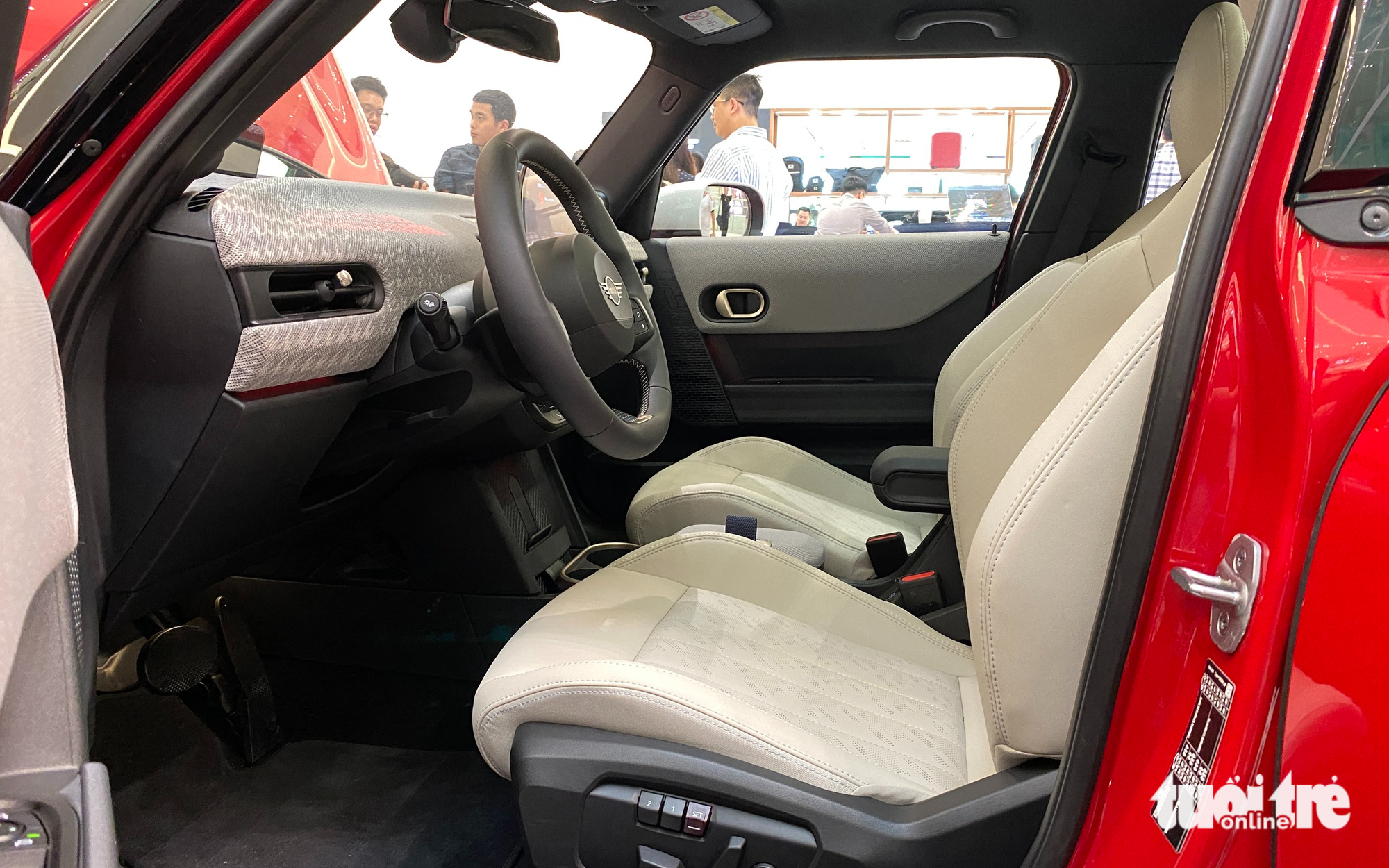 MINI Cooper 2025 ra mắt Việt Nam: Giá từ 2,099 tỉ đồng, màn tròn đầu ...