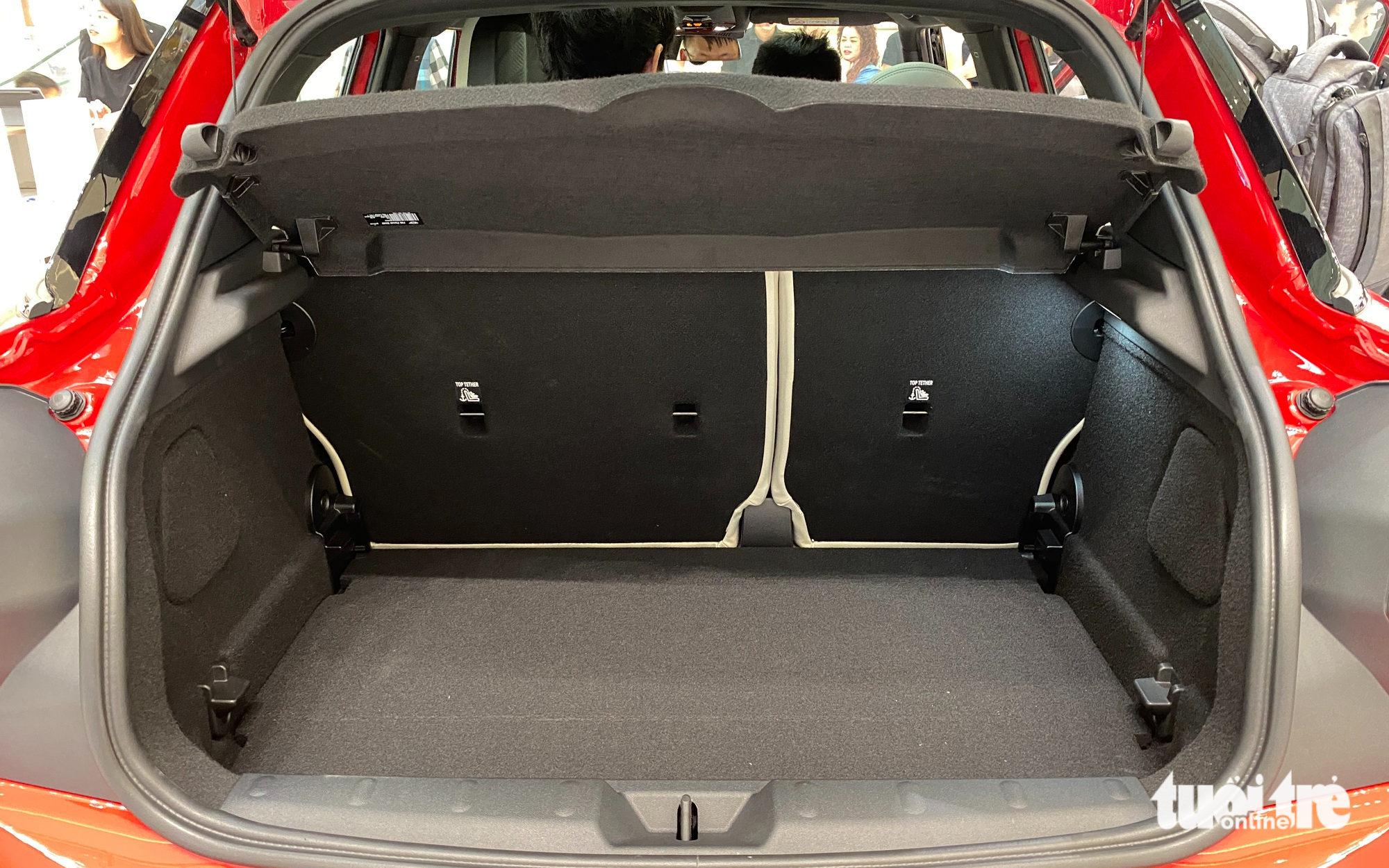 MINI Cooper 2025 ra mắt Việt Nam: Giá từ 2,099 tỉ đồng, màn tròn đầu ...