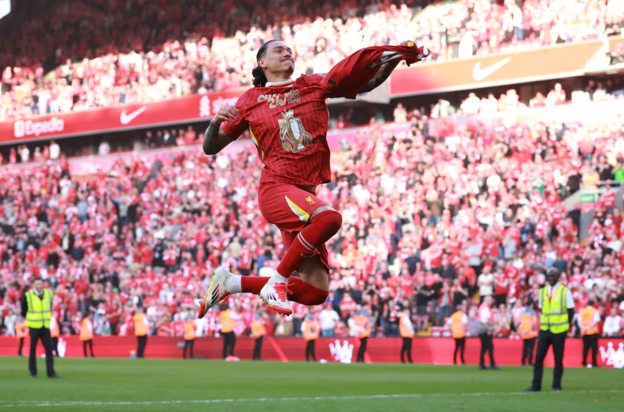 Liverpool thrash Tottenham to secure Premier League title
